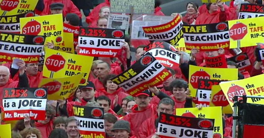 TAFE teachers to strike - ABC News