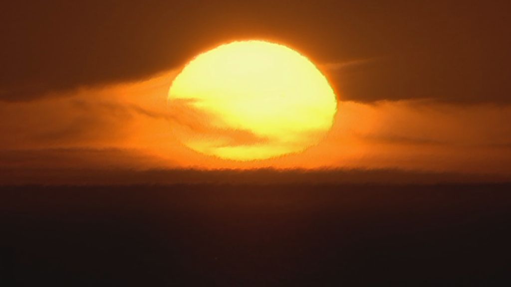 Record heat forecast on Christmas Day but relief to come - ABC News