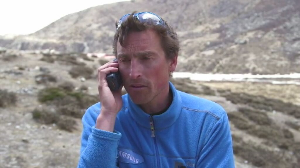 Mountaineer makes 10th Everest attempt - ABC News