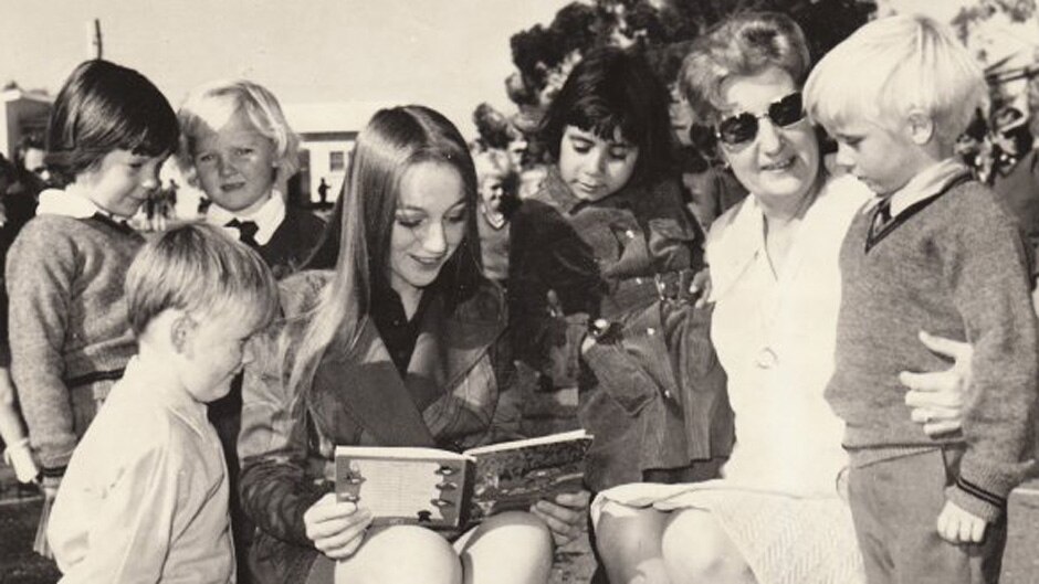 Returning to Broken Hill as Amelia Airhead - ABC News