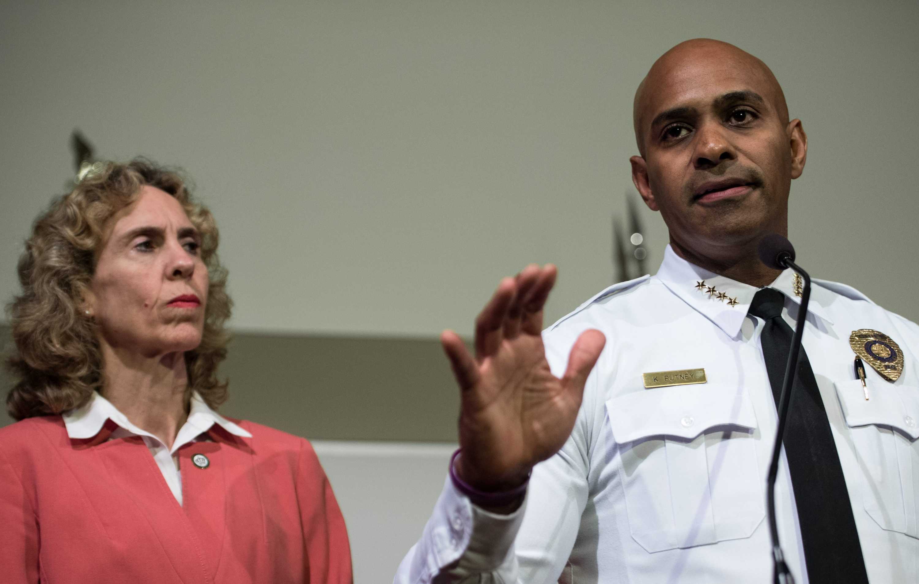 Wife releases video of Charlotte man's shooting by police - ABC News