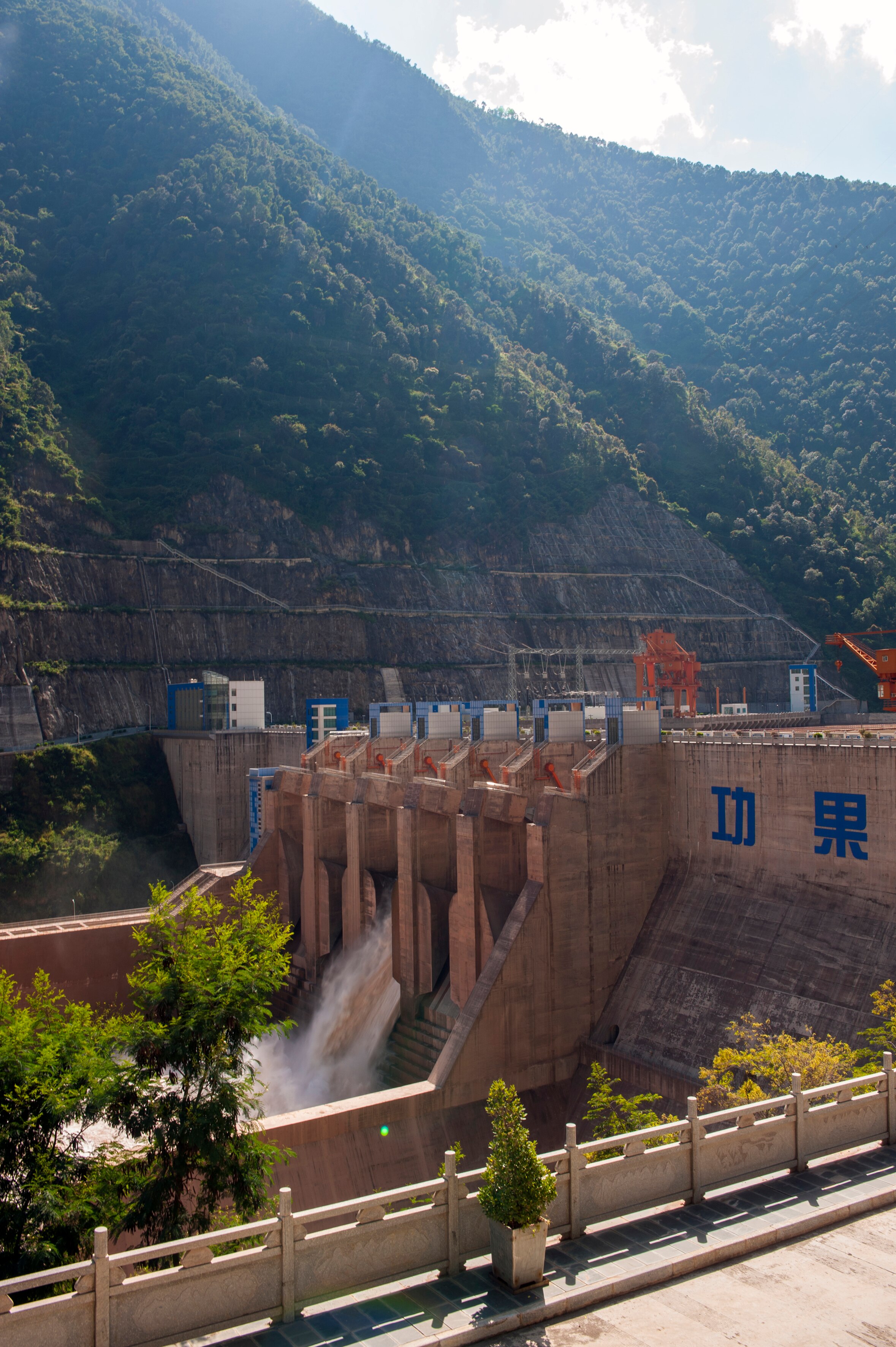 How does climate change worsen global security issues? - ABC listen