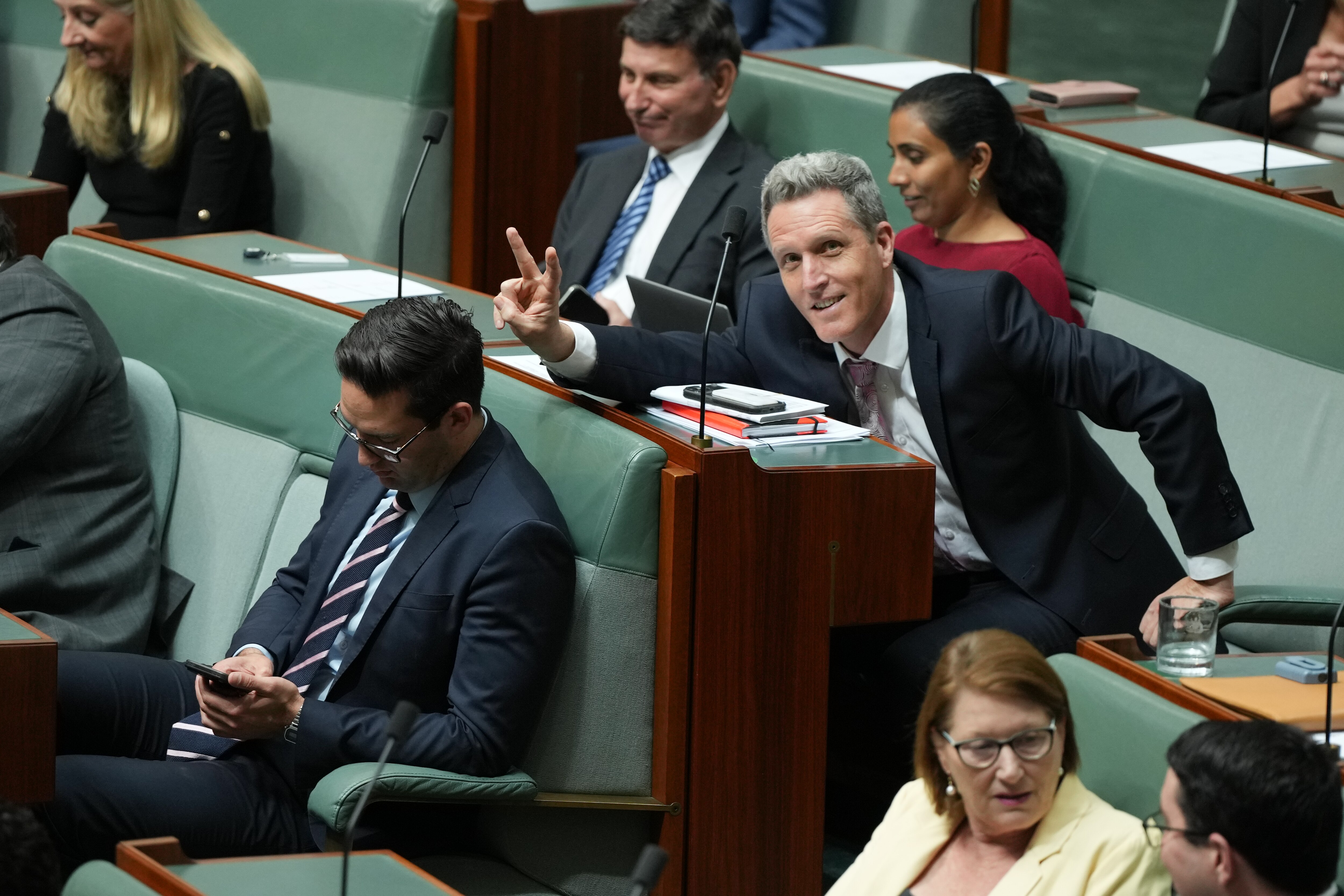 Liberal preferences may help elect Climate 200-backed independent in ...