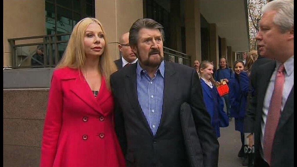 Surgery goes smoothly for Hinch - ABC News