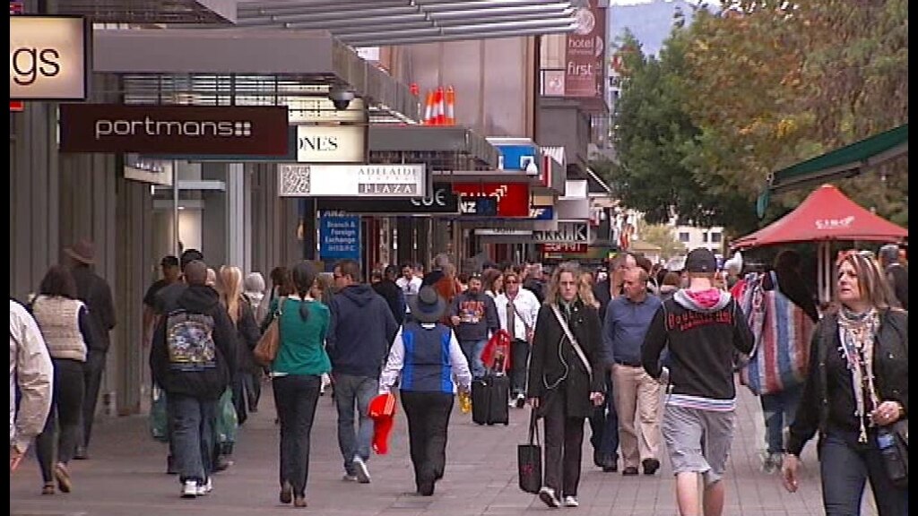 Retailers enjoy Boxing Day bonanza - ABC News