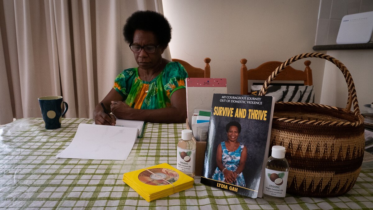 PNG-Australian Lydia Gah writes her story of surviving domestic ...