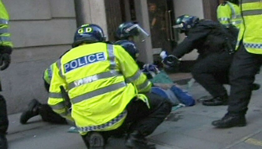 Video shows London police pushing G20 demo victim - ABC News