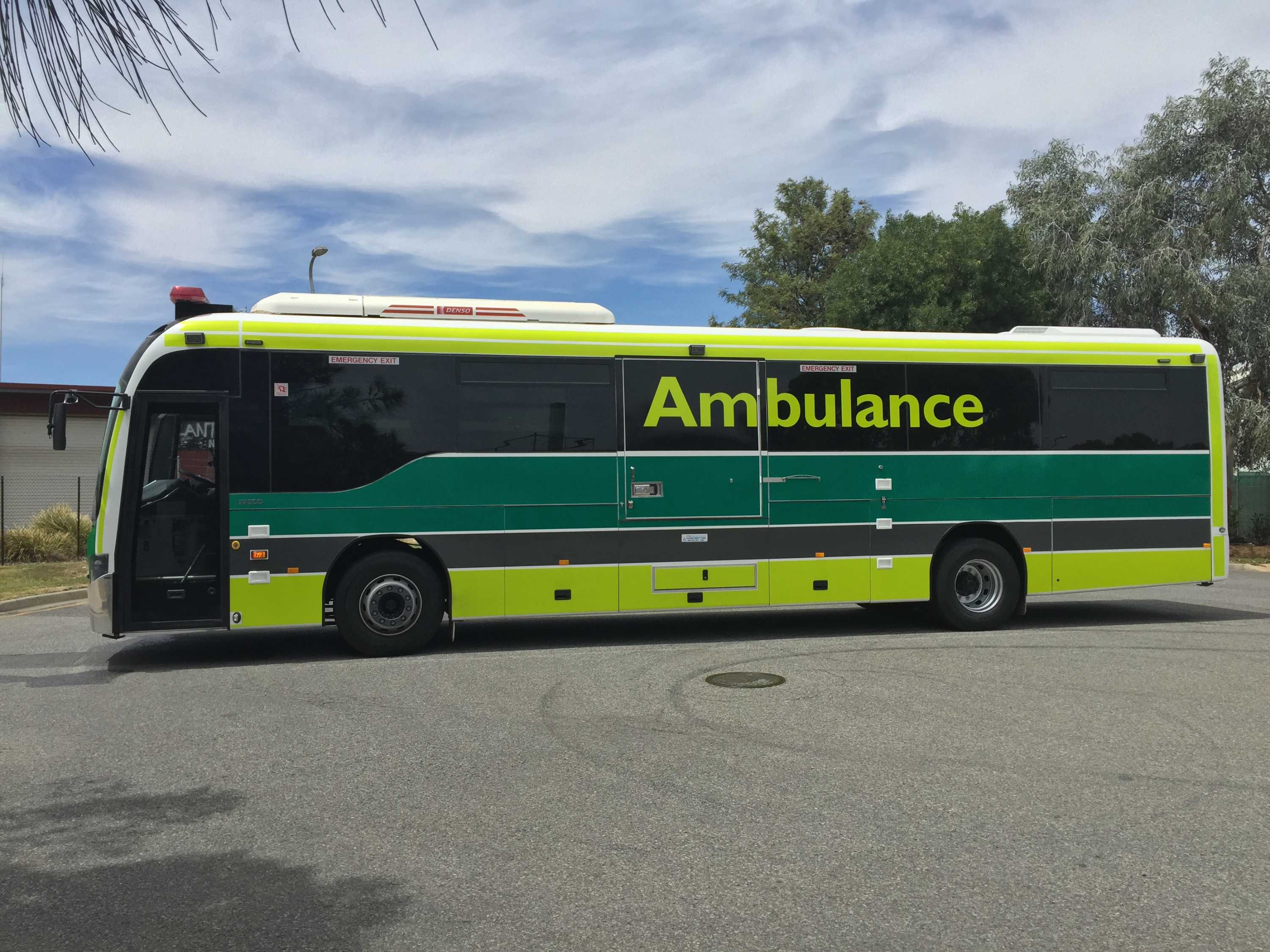 New SA ambulance bus makes inaugural patient trip to Riverland - ABC News