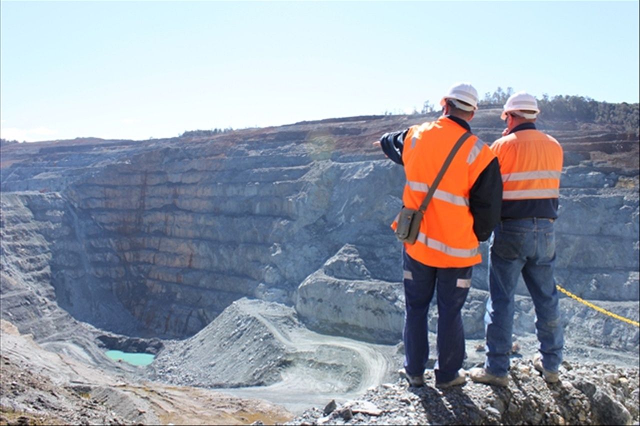 Grange Resources posts $80 million loss after iron ore prices dip lower ...