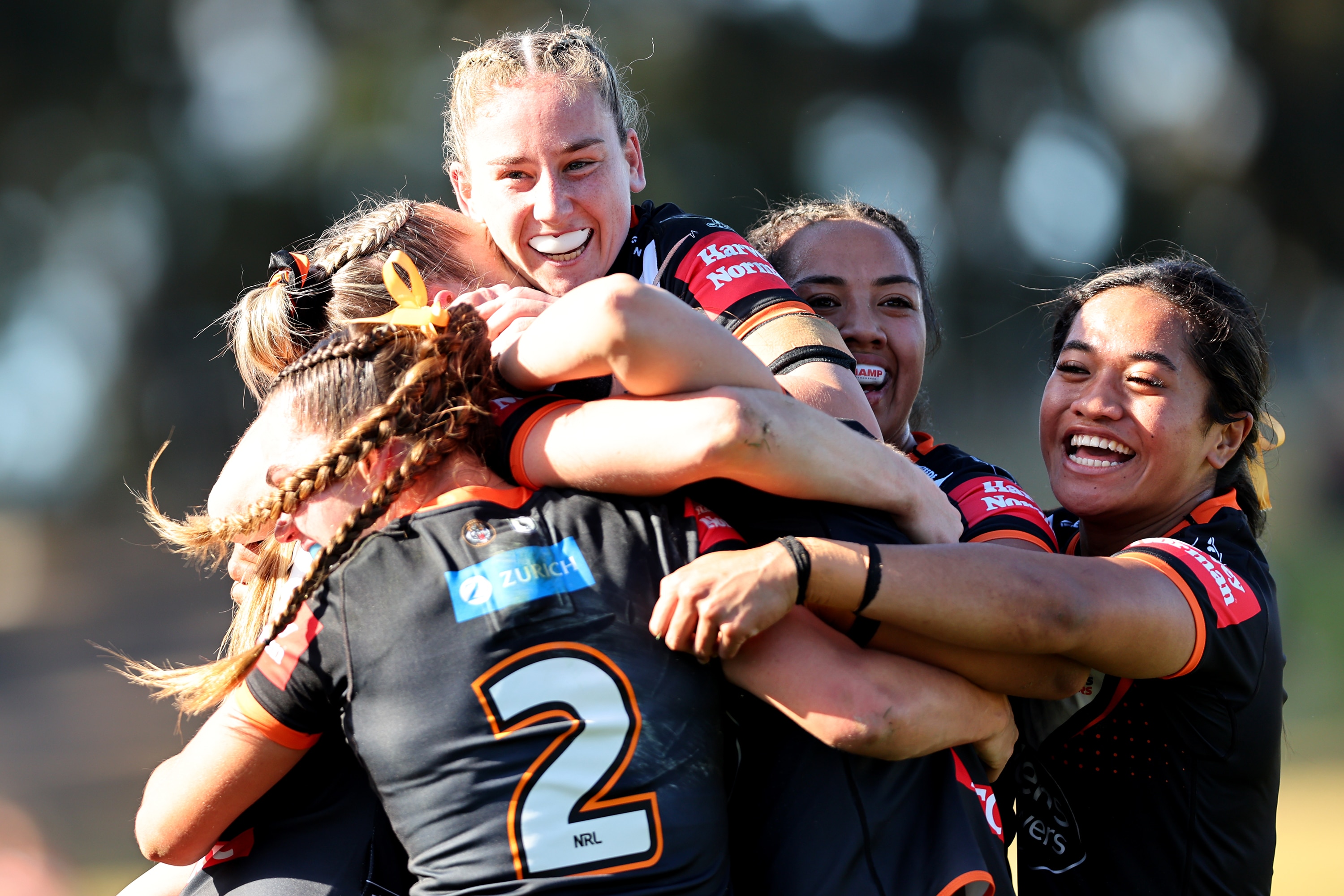 NRLW ScoreCentre: Wests Tigers remain unbeaten, North Queensland shock ...