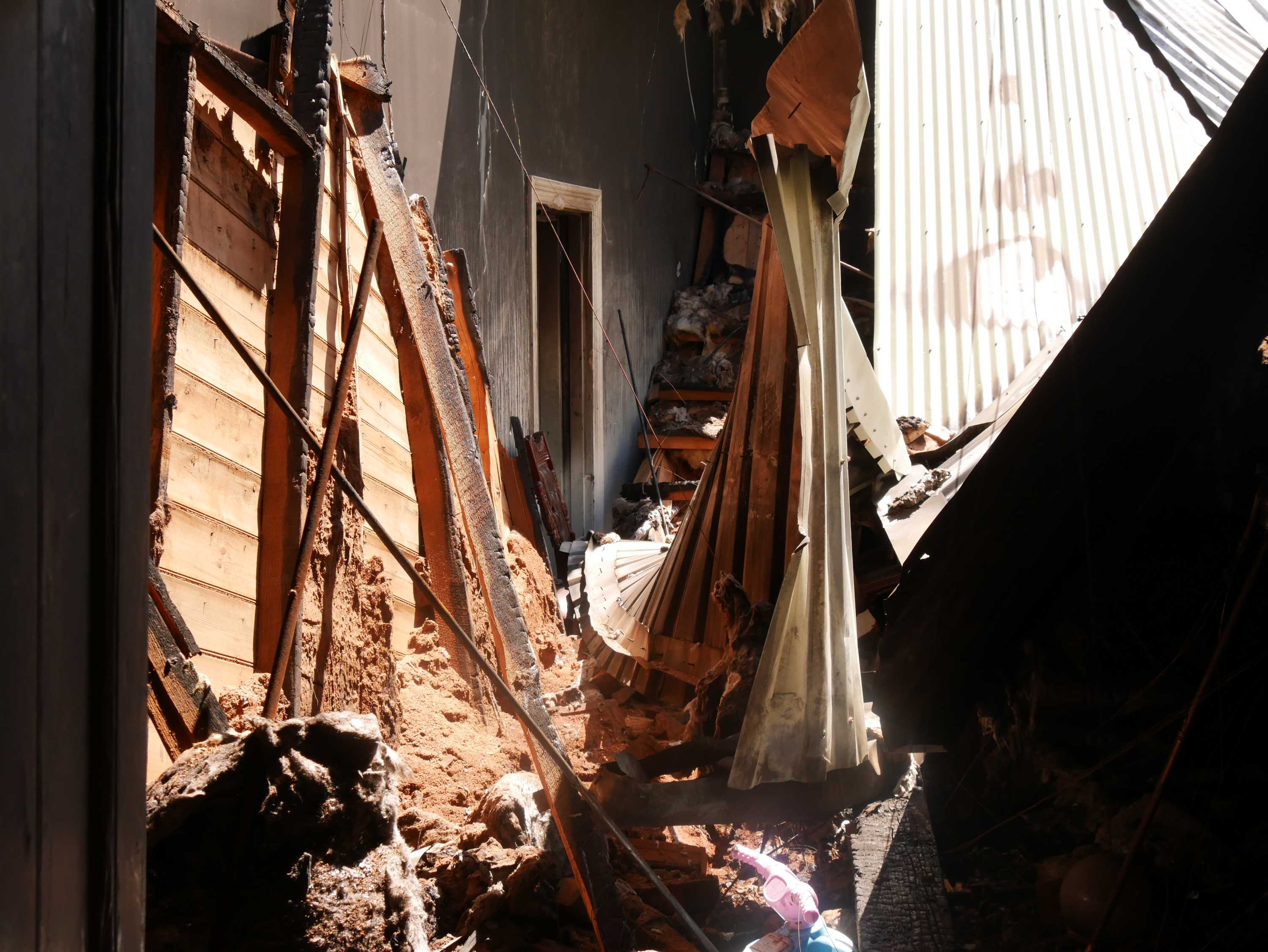 Broken Hill real estate agent praises community support after fire ...