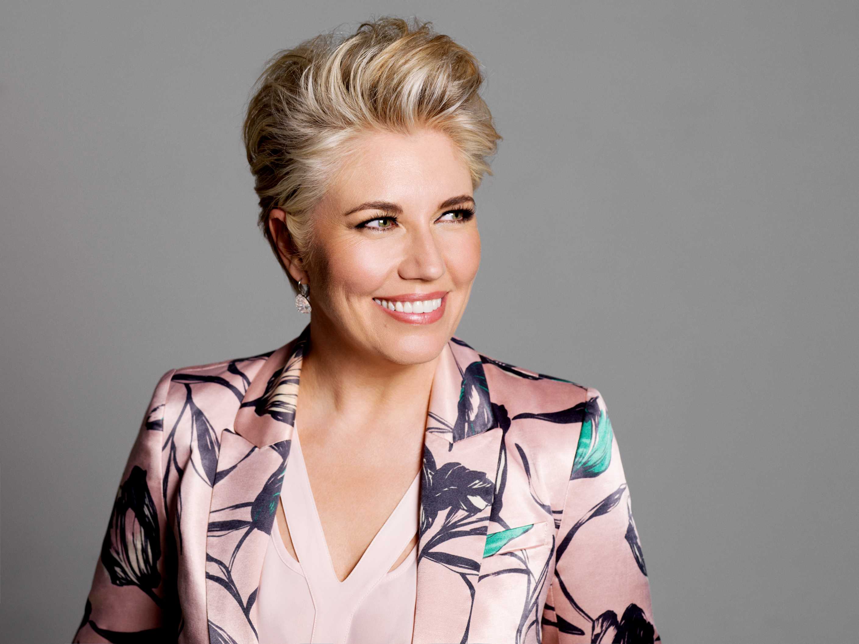 Nightlife with Philip Clark and Suzanne Hill - ABC listen