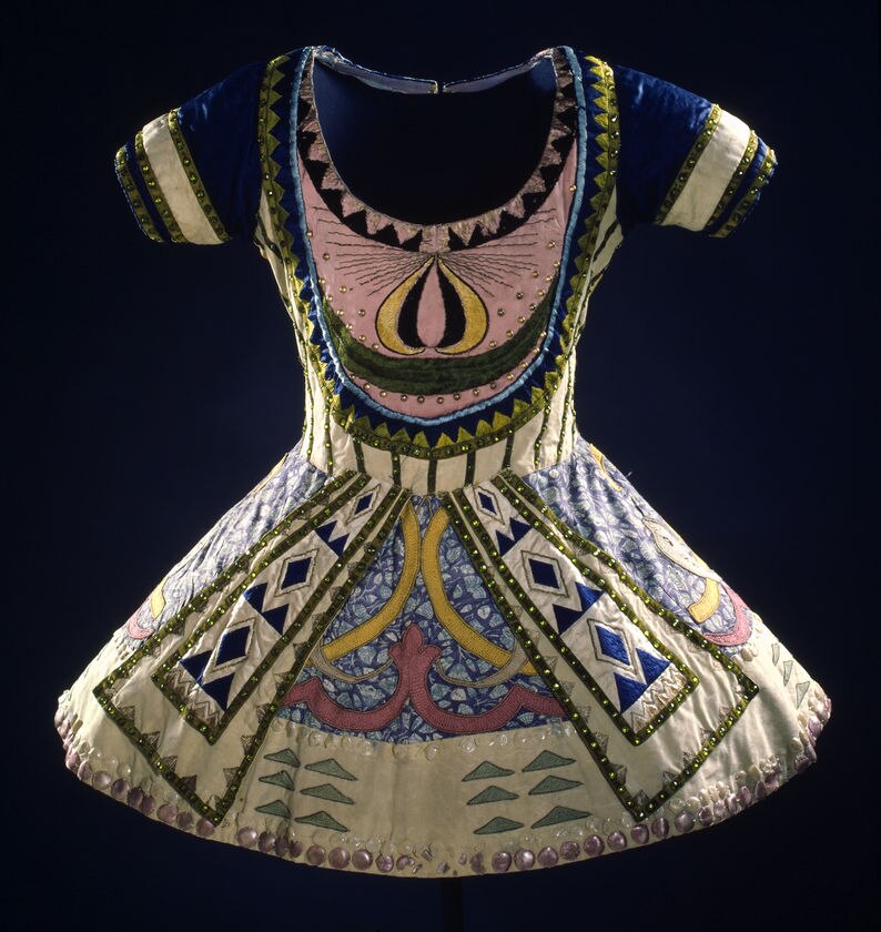 Russian revolution: the art of costume on show - ABC News