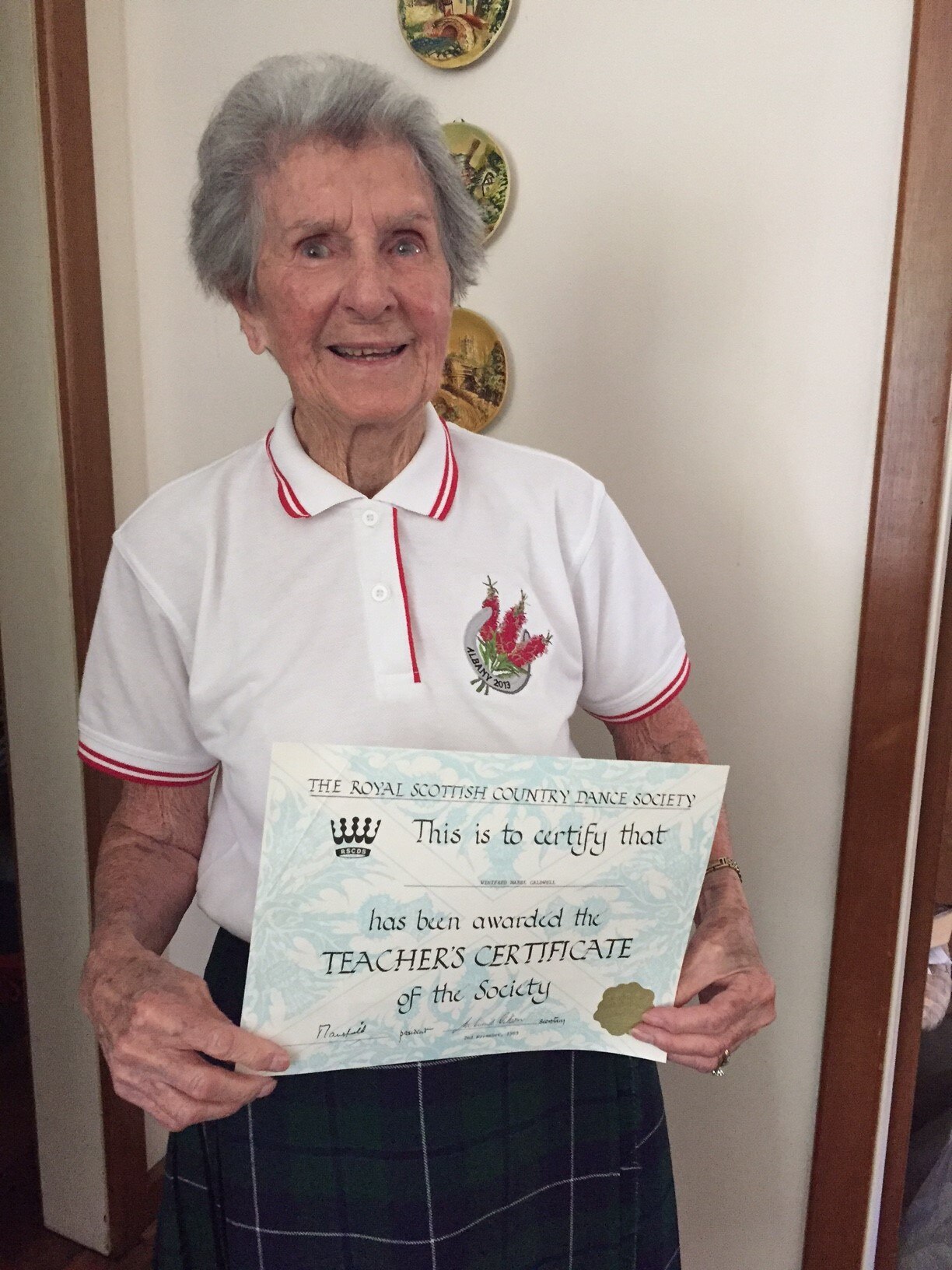 Ninety-one year old Scottish dance teacher retires - ABC listen