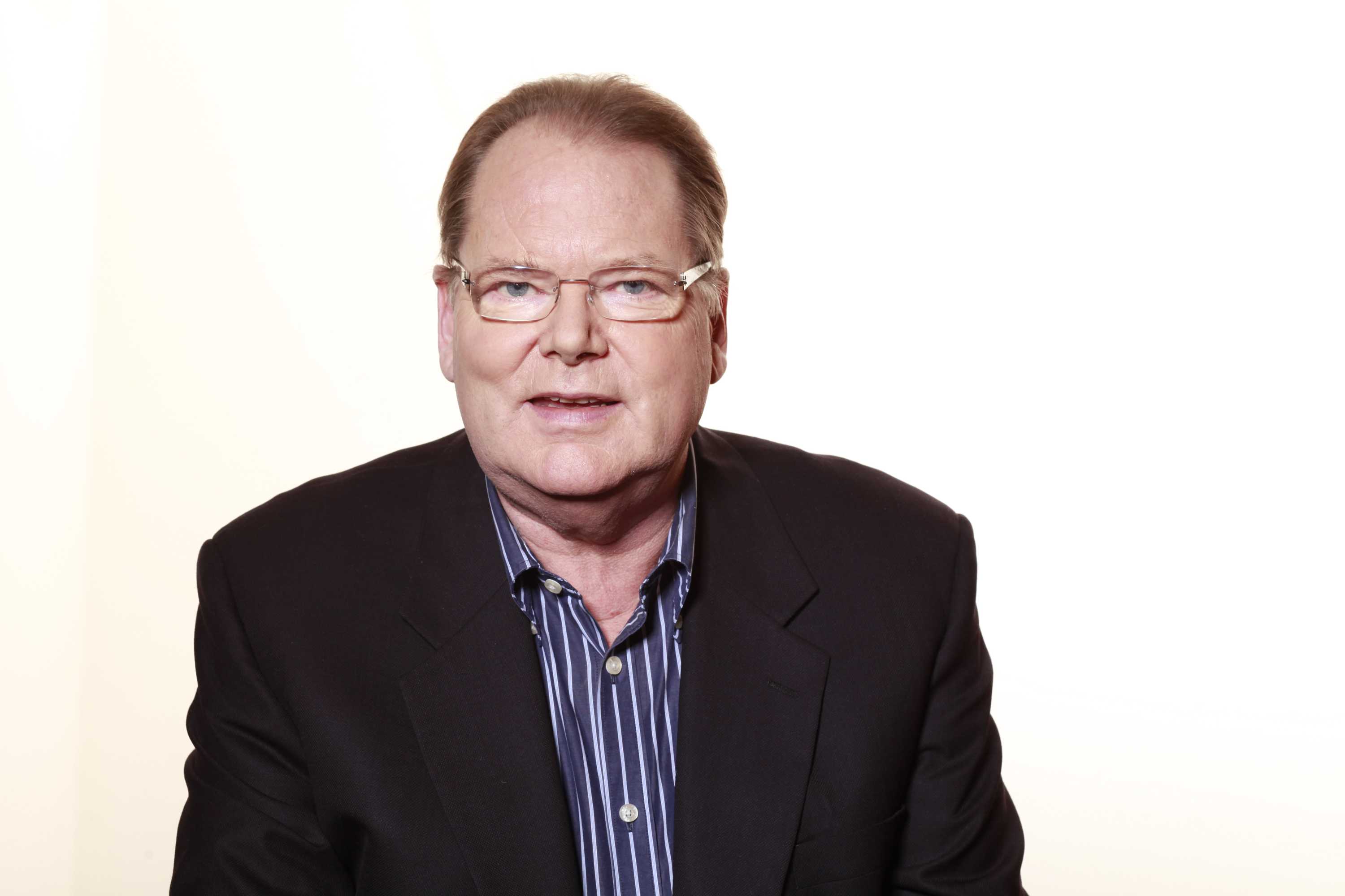 Mark Colvin memorial: The wit, work ethic and kindness of legendary ...