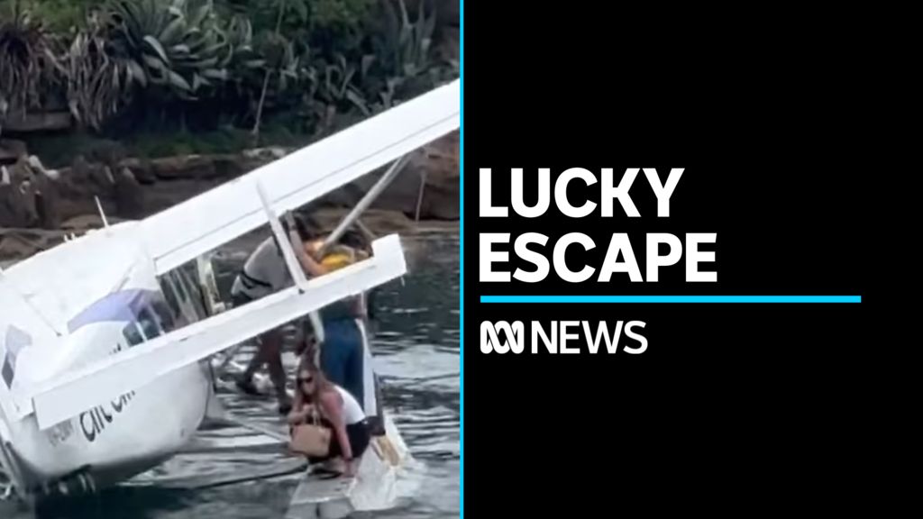 Passengers escape injury after Sydney Harbour seaplane crash - ABC News