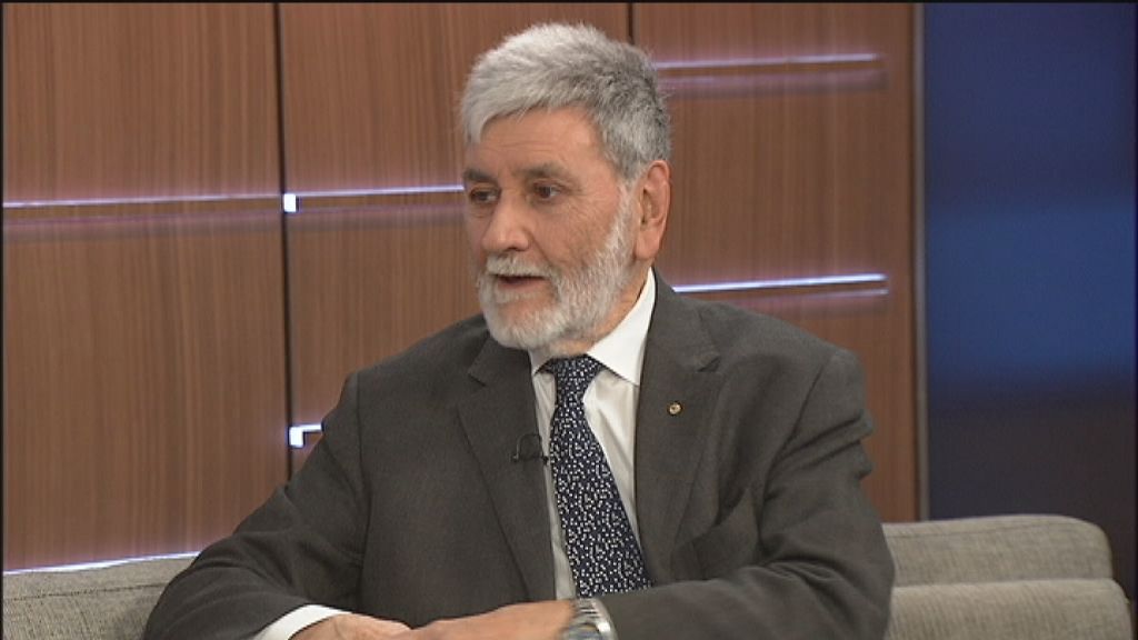 Dr Barry Jones receives a Companion of the Order of Australia - ABC News