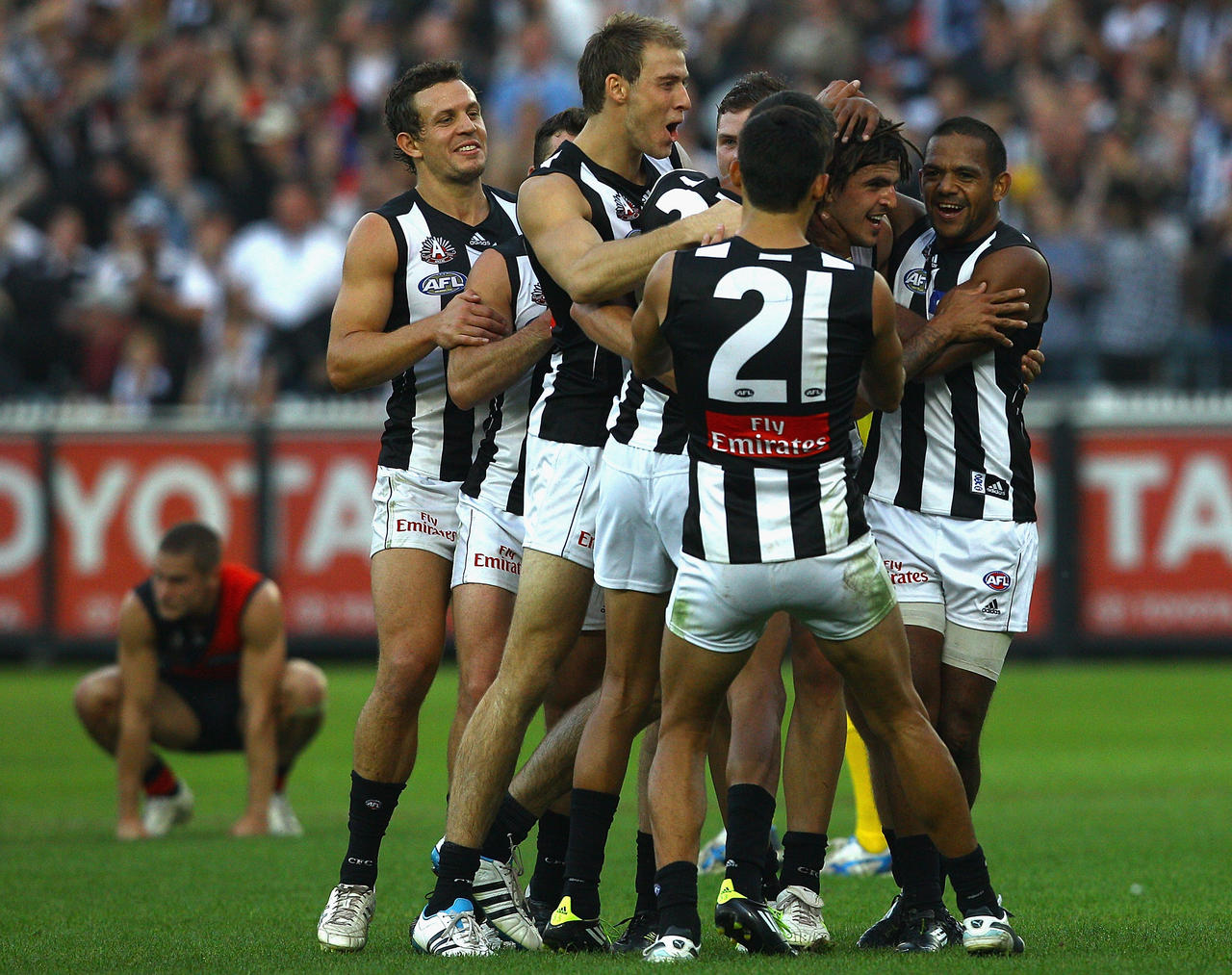 AFL signs $1.25b broadcast deal - ABC News