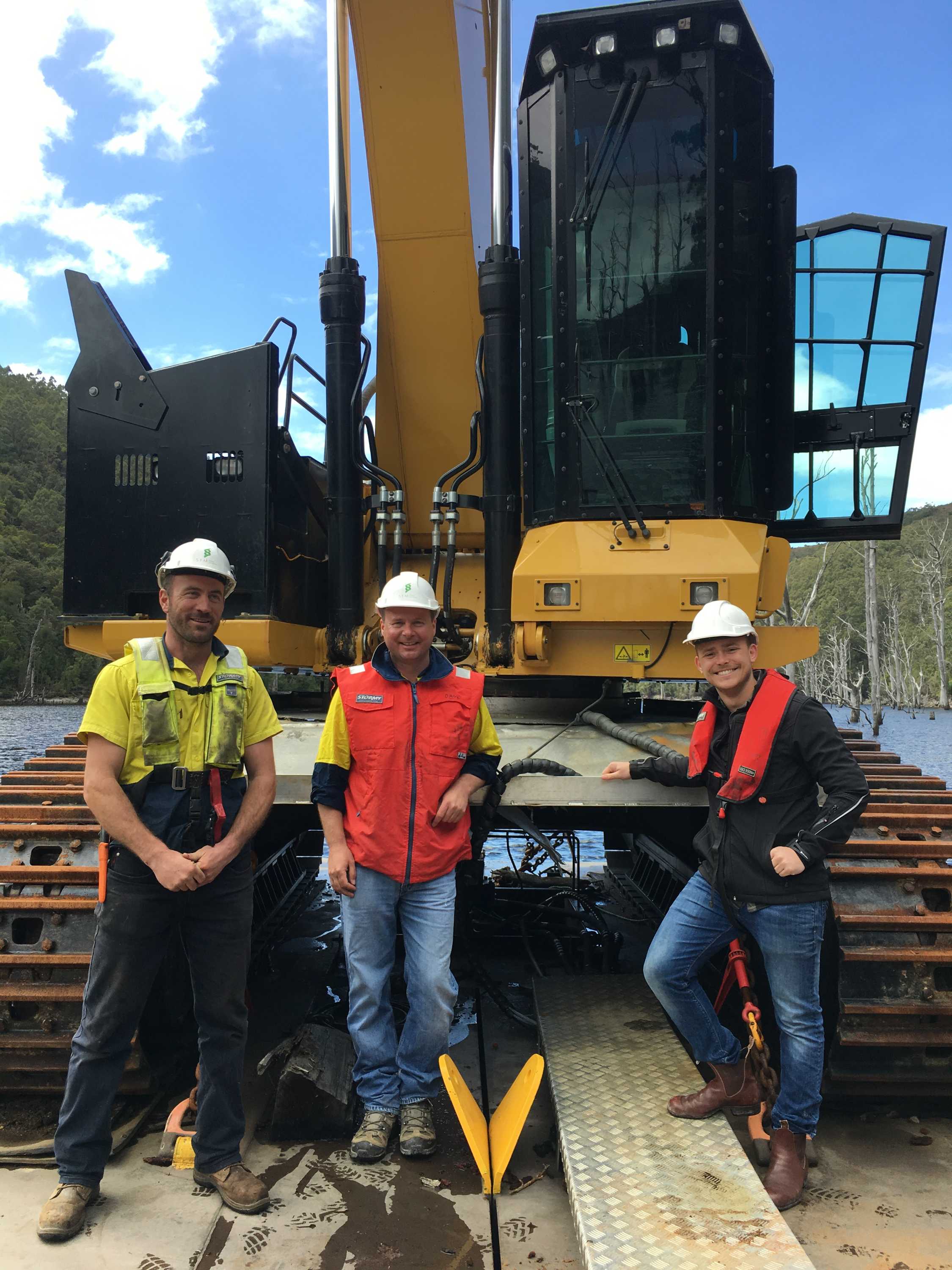 Logging timber from lakes to partner Tasmanian producers - ABC listen
