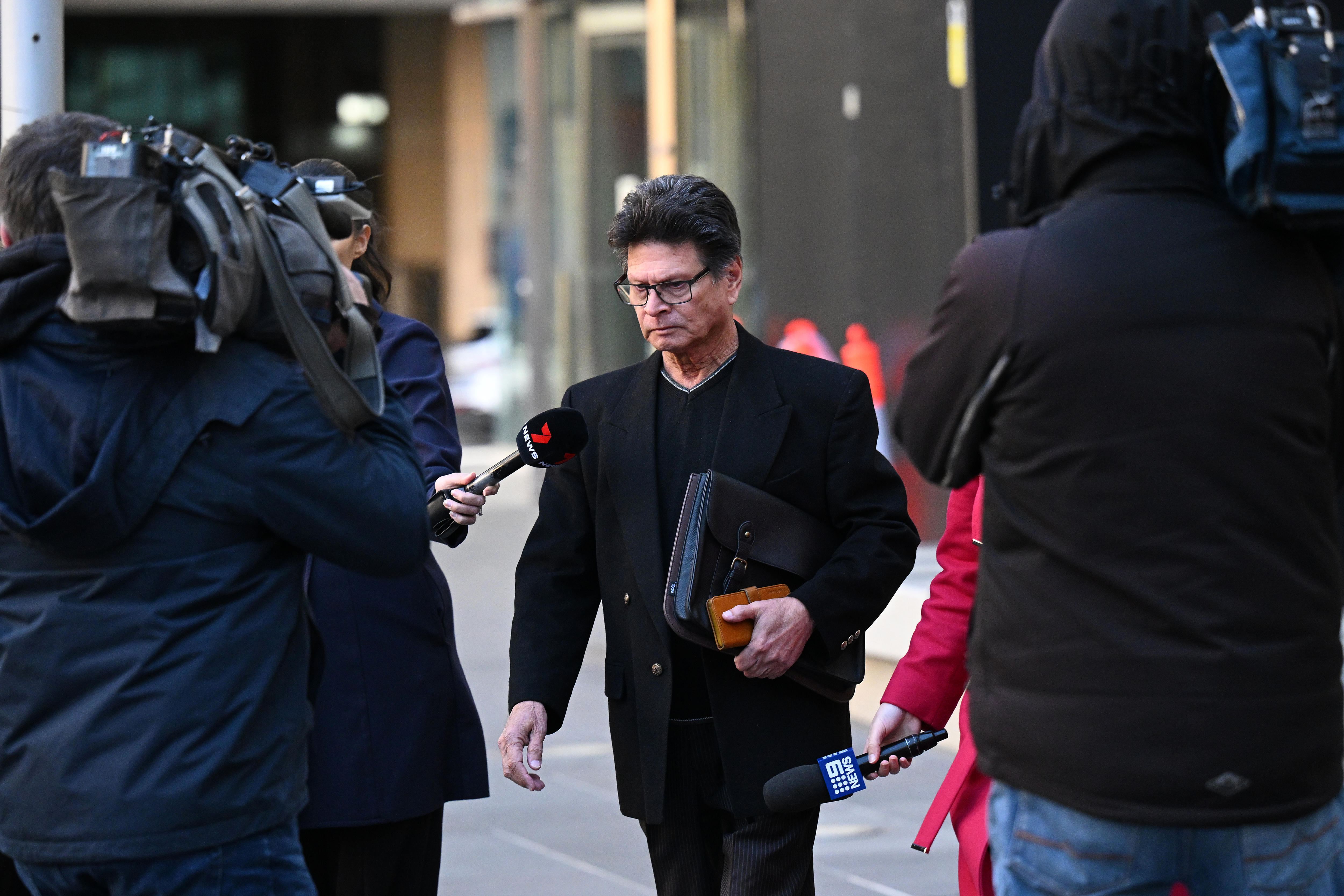 Man who swindled $180,000 from women on dating site jailed by Victorian ...