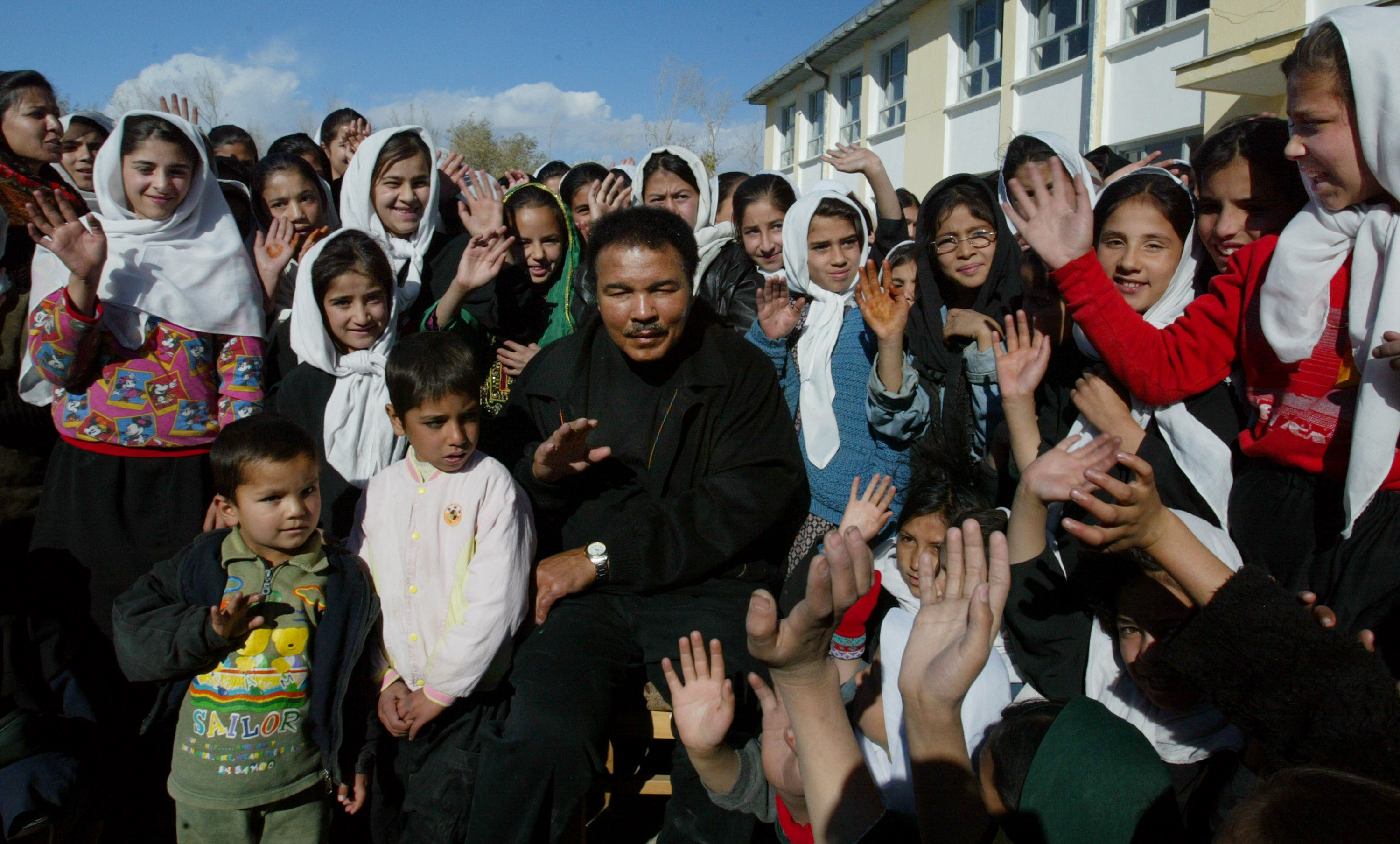 Muhammad Ali: Boxing great, charismatic entertainer - ABC News