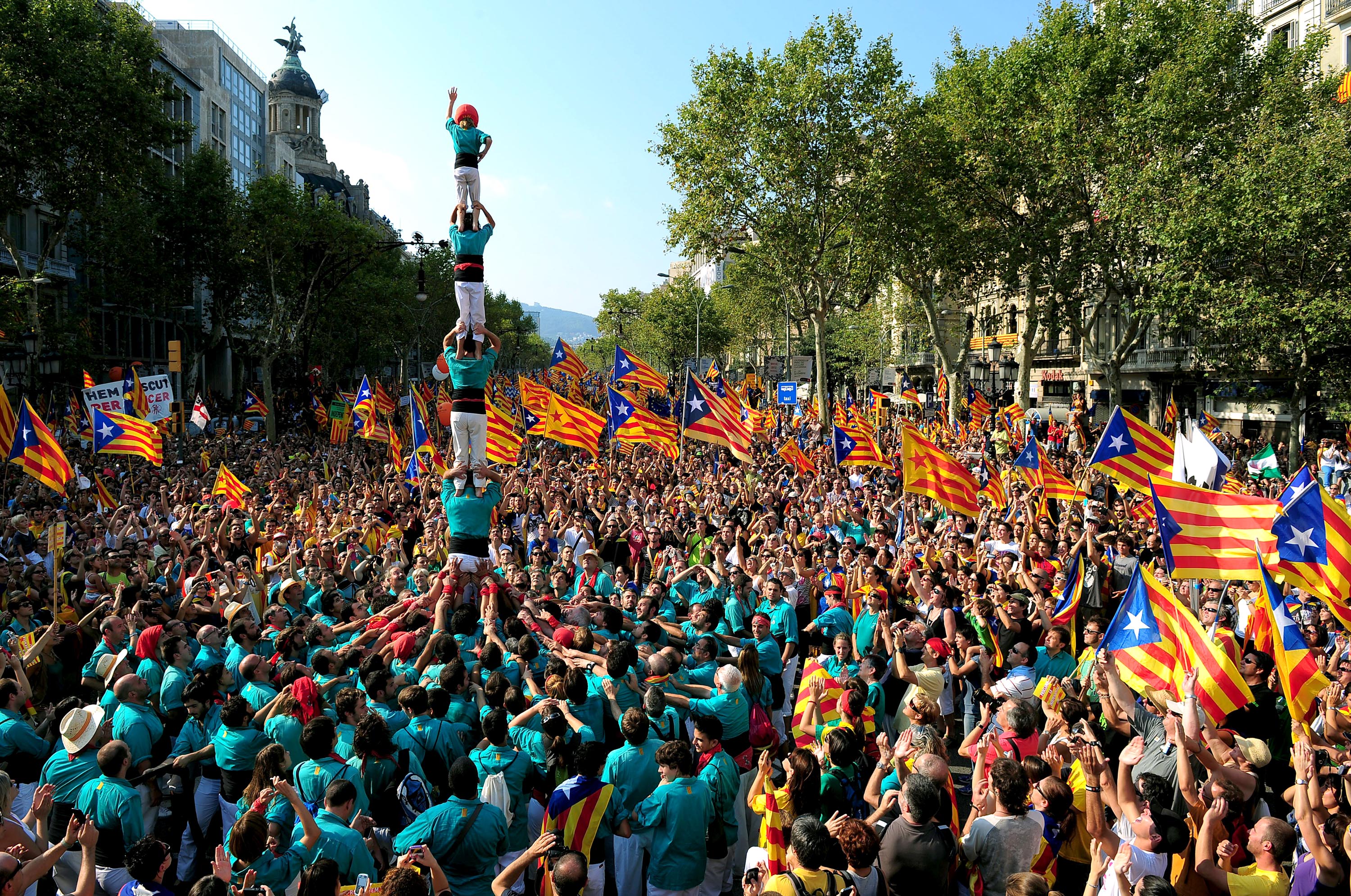 Huge Barcelona rally demands secession from Spain - ABC News