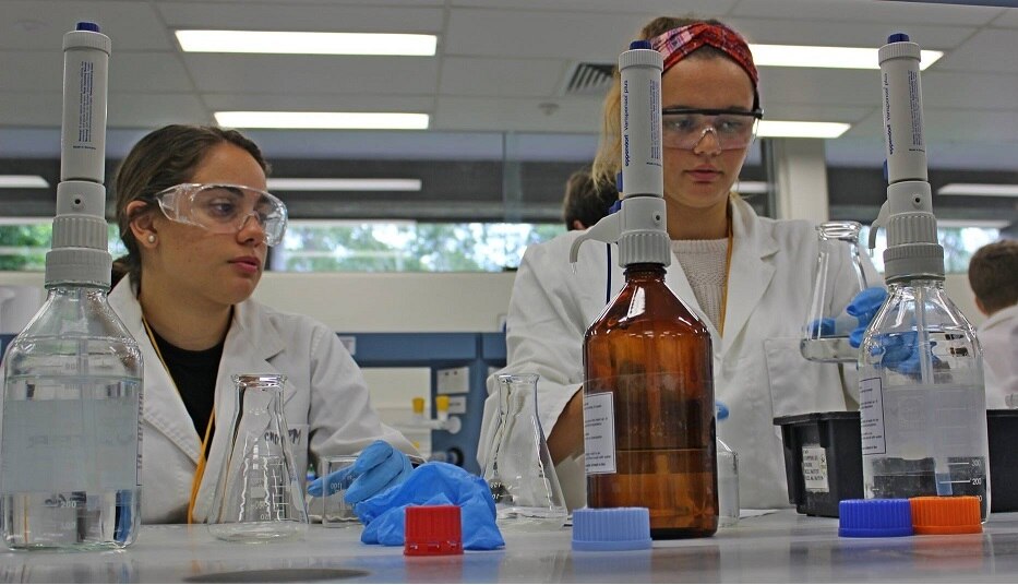 Encouragement for Indigenous students in science and beyond - ABC listen