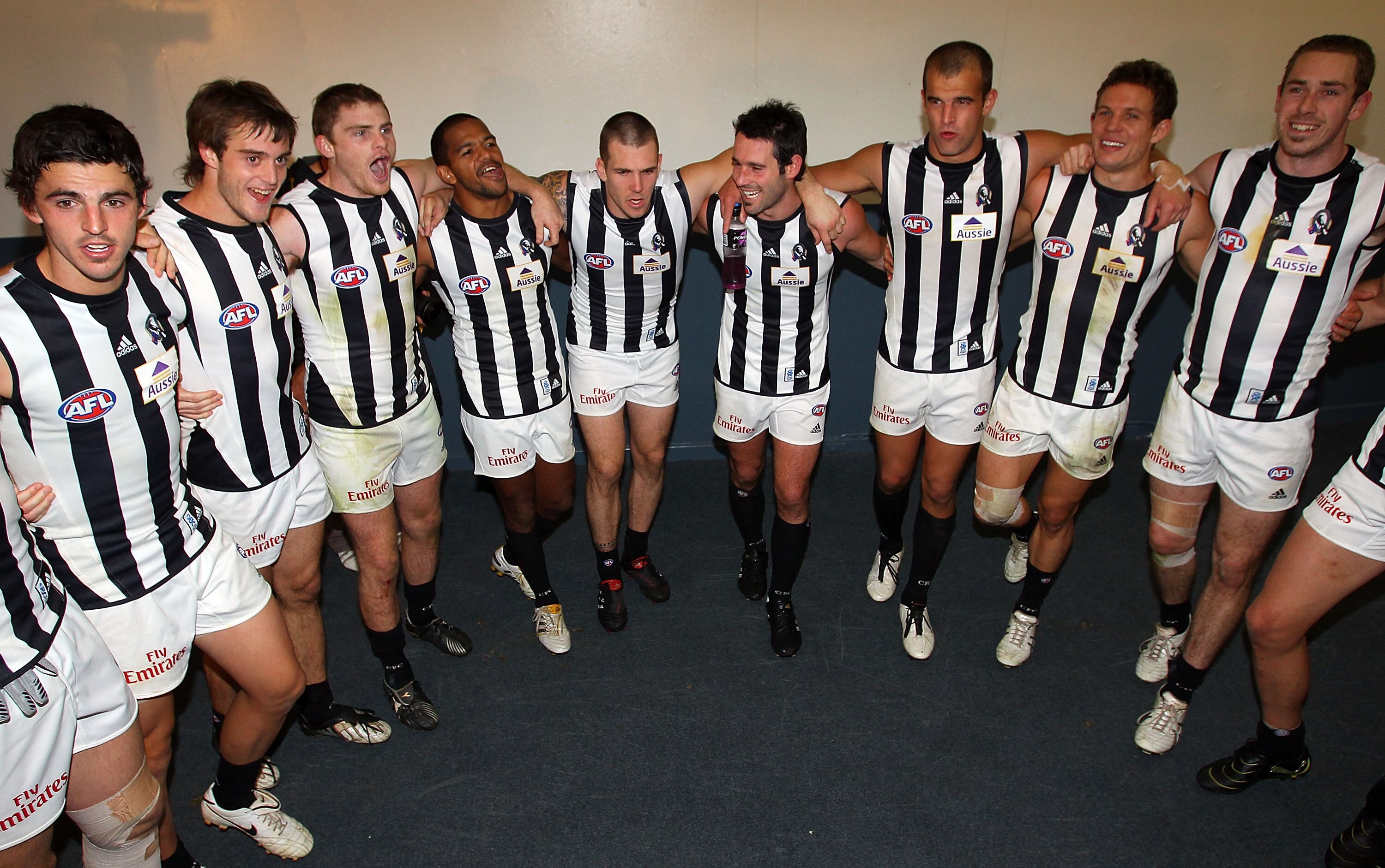 AFL grand final: Why do the Lions sing their song to the tune of the ...