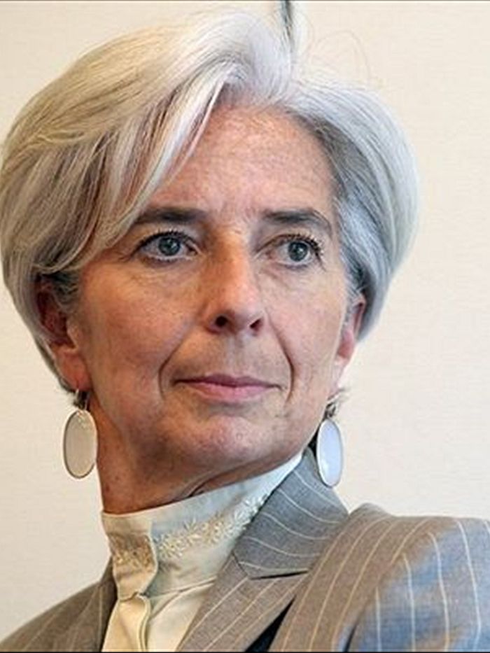 Lagarde takes up IMF top job - ABC News