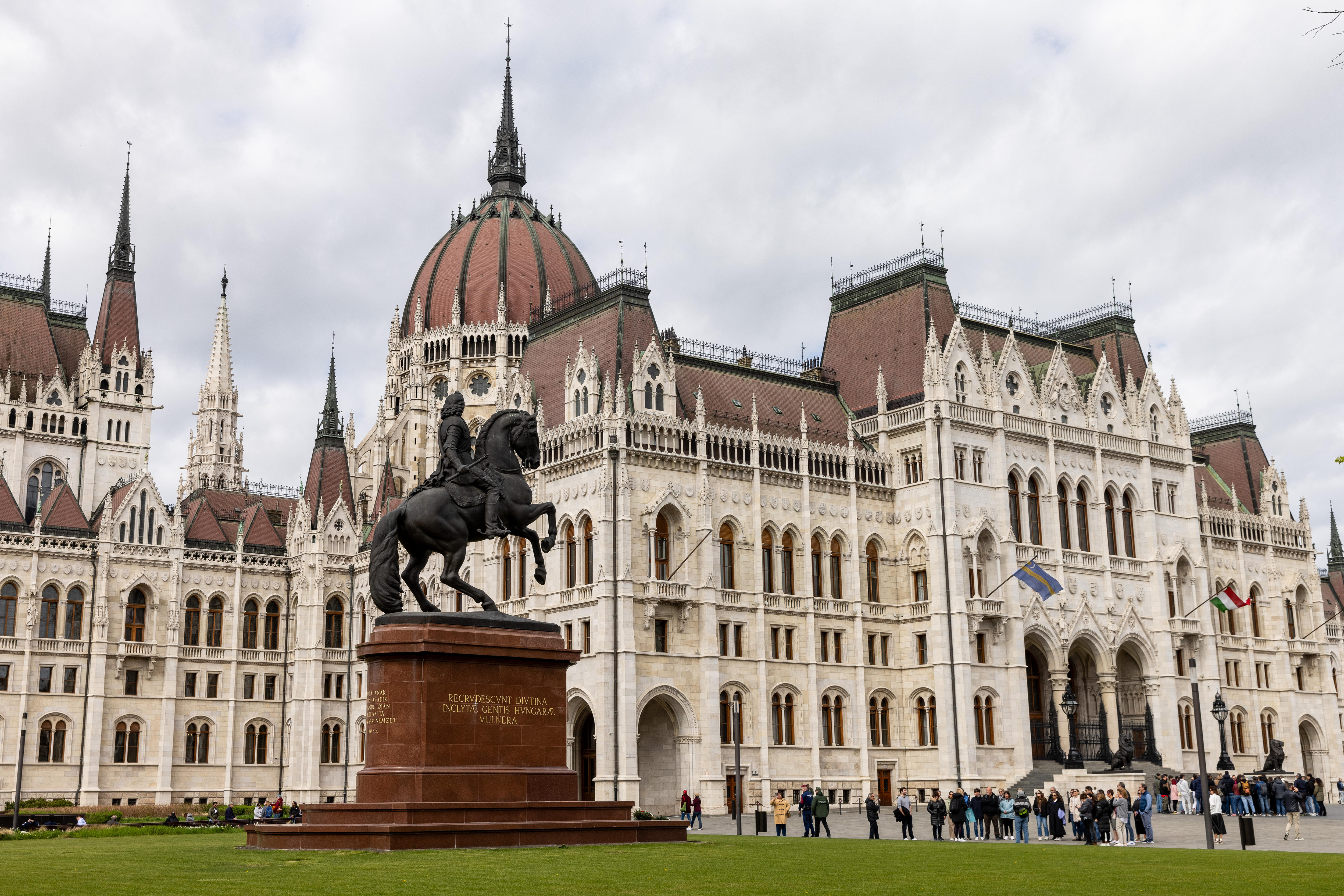 What makes Hungary an "illiberal democracy"? - ABC listen