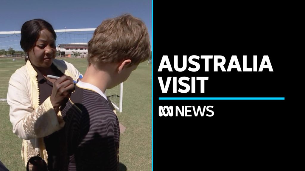 FIFA secretary-general visits Top End to inspire footballers - ABC News