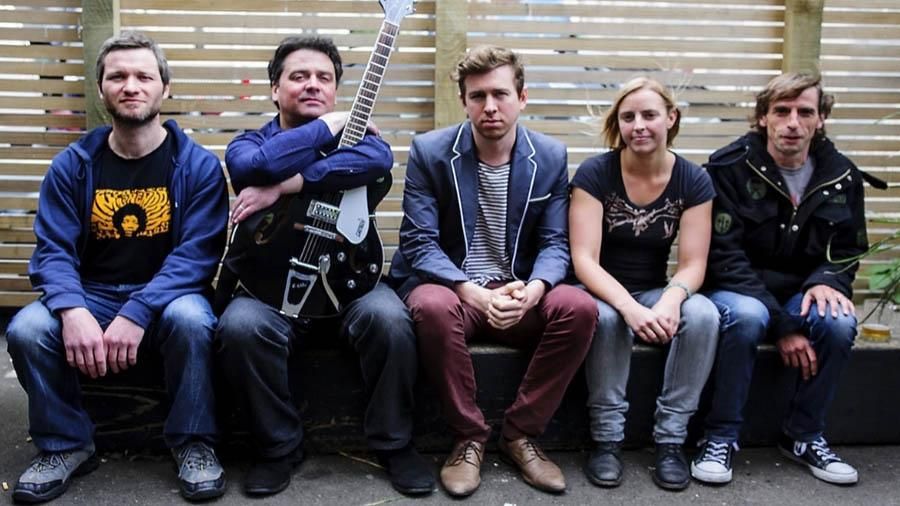 Neil Finn uncovers some New Zealand gems - Double J