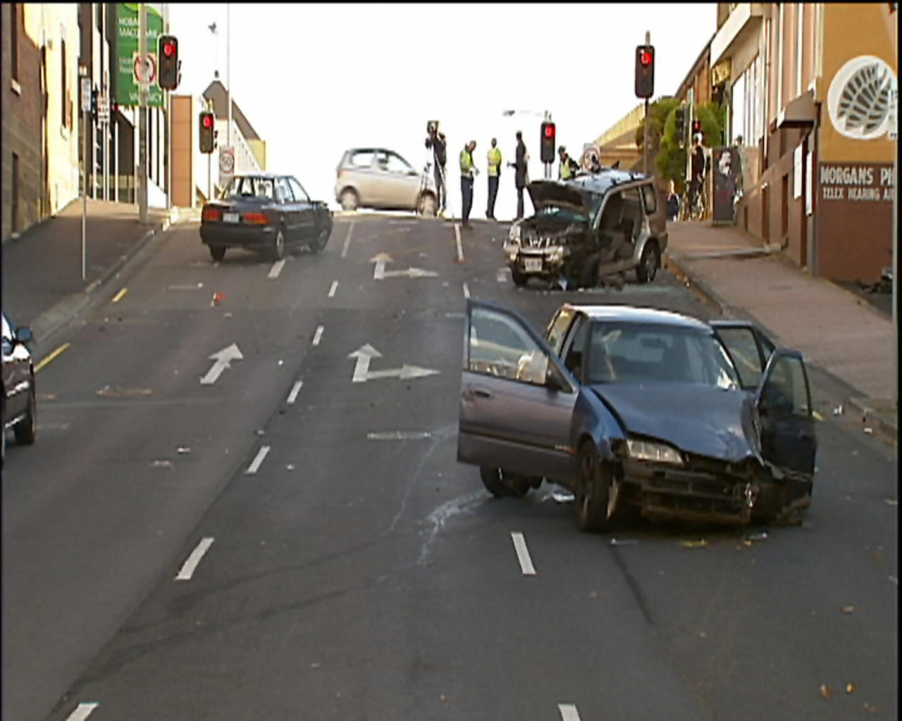 One way street smash in Hobart - ABC News
