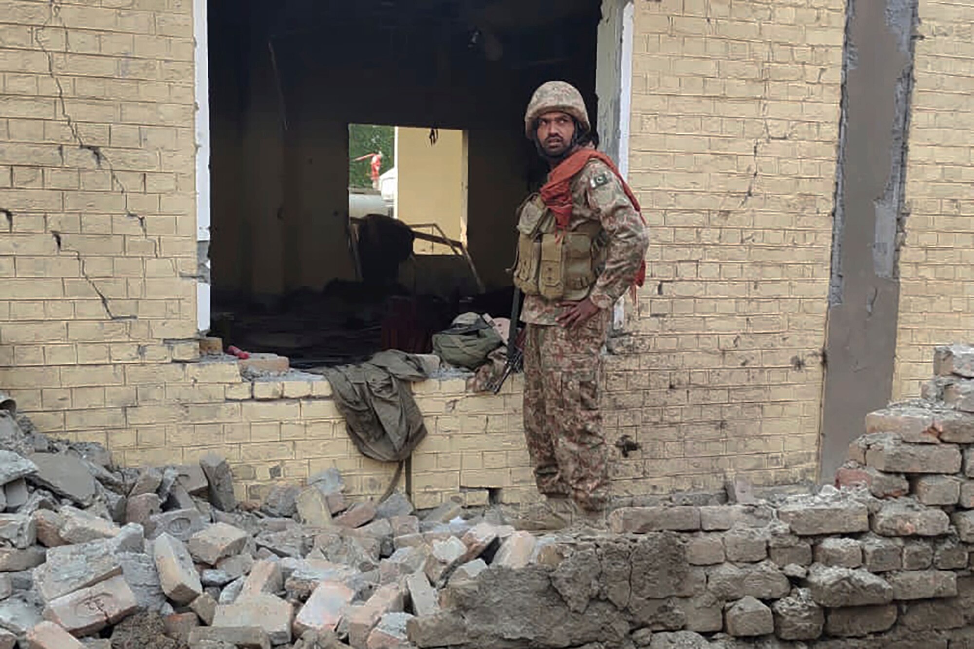 Islamist militants ram explosive-laden truck into police station in ...