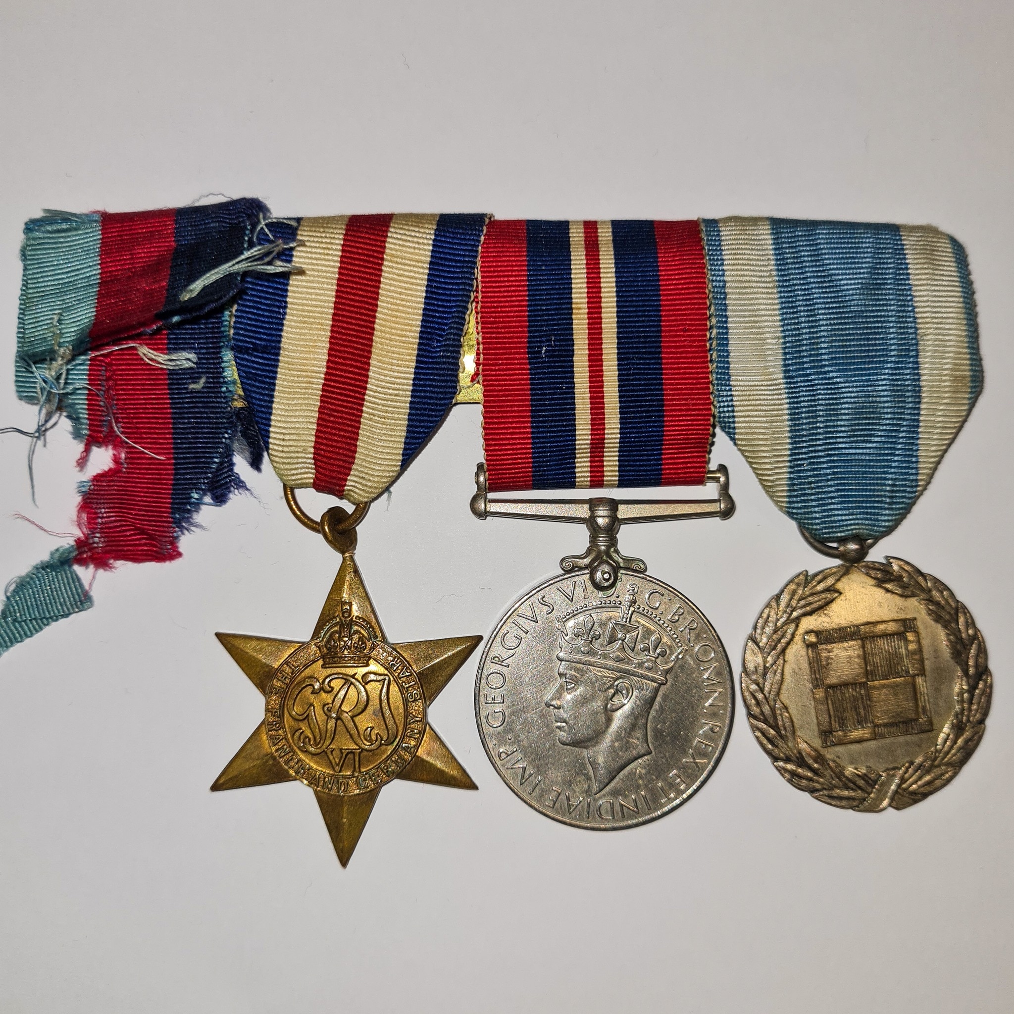 Service medals left on Kiama train to be donated to museum - ABC listen