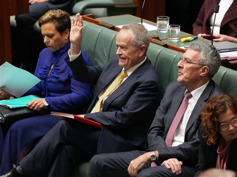 Subscribing to a streaming service means you give up any rights to sue ...