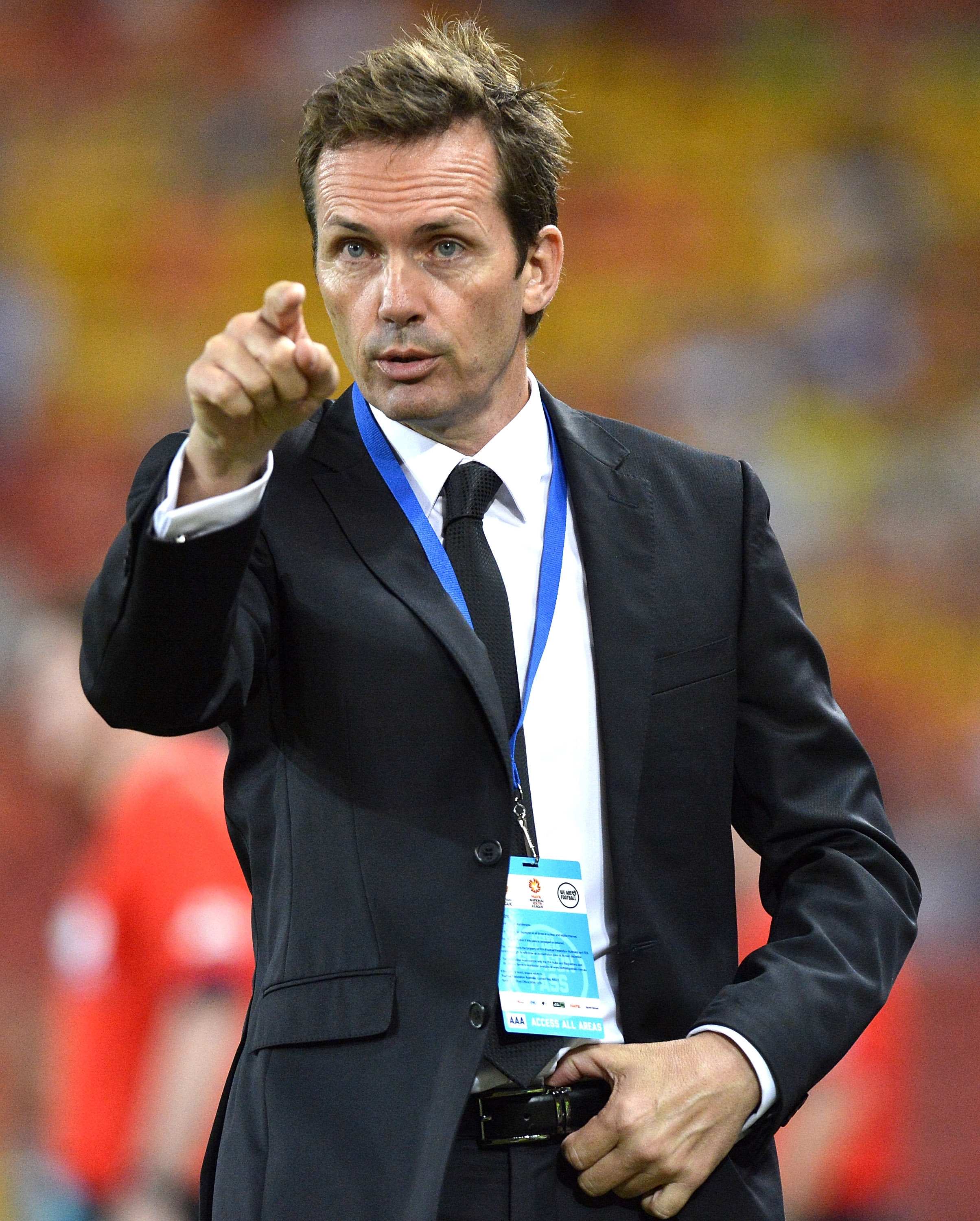 Former Brisbane Roar coach Mike Mulvey sues club - ABC News