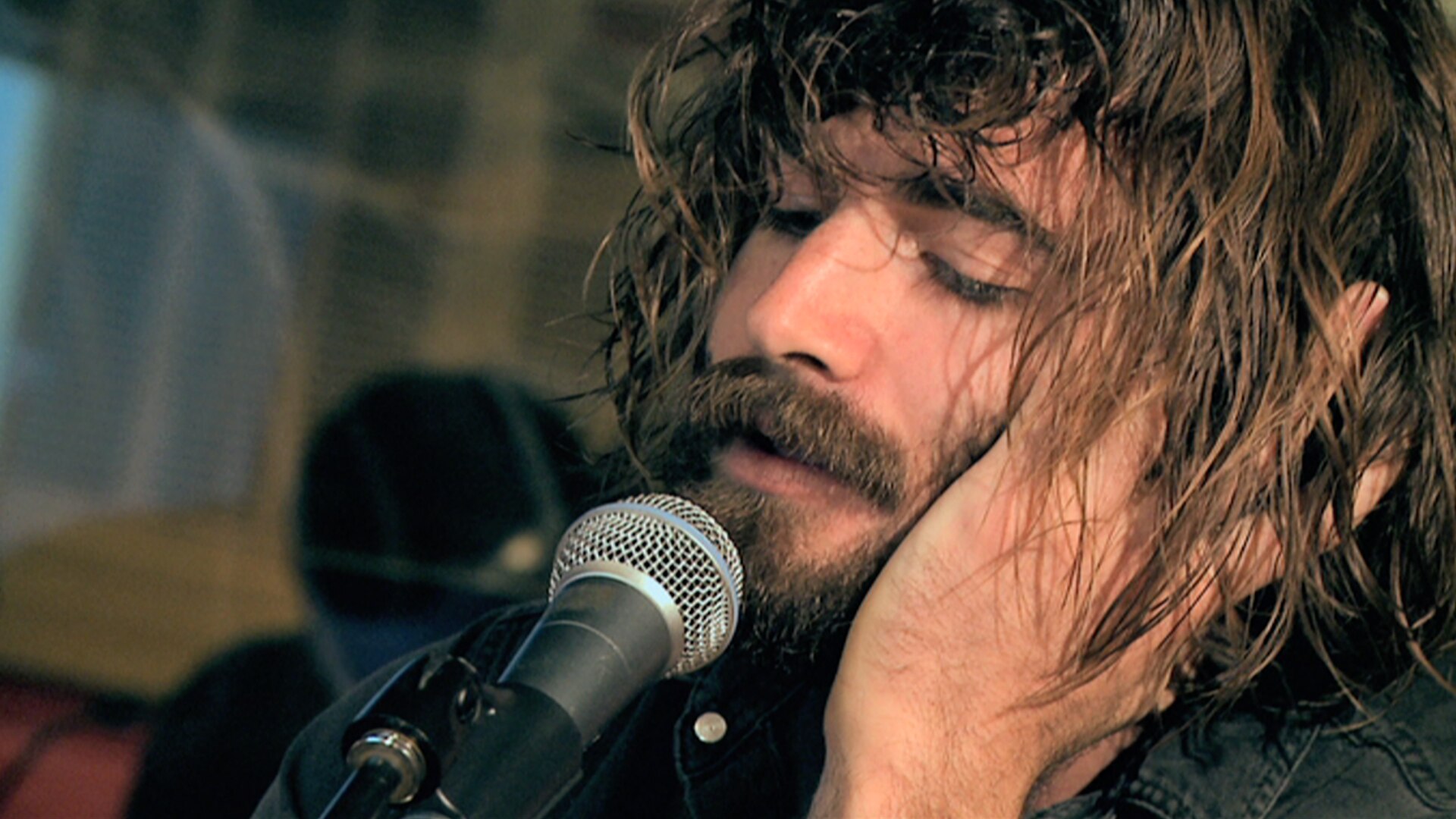 Angus Stone covers Alabama Shakes 'Hold On' for Like A Version [2012 ...