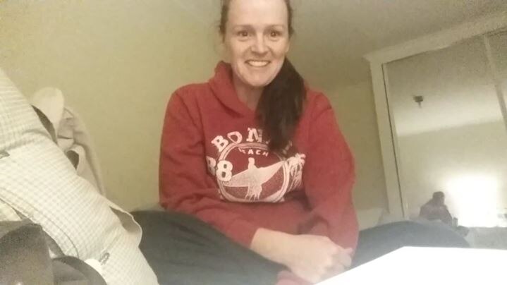 Meredith Raymonde shows her followers how she speaks in tongues - ABC News