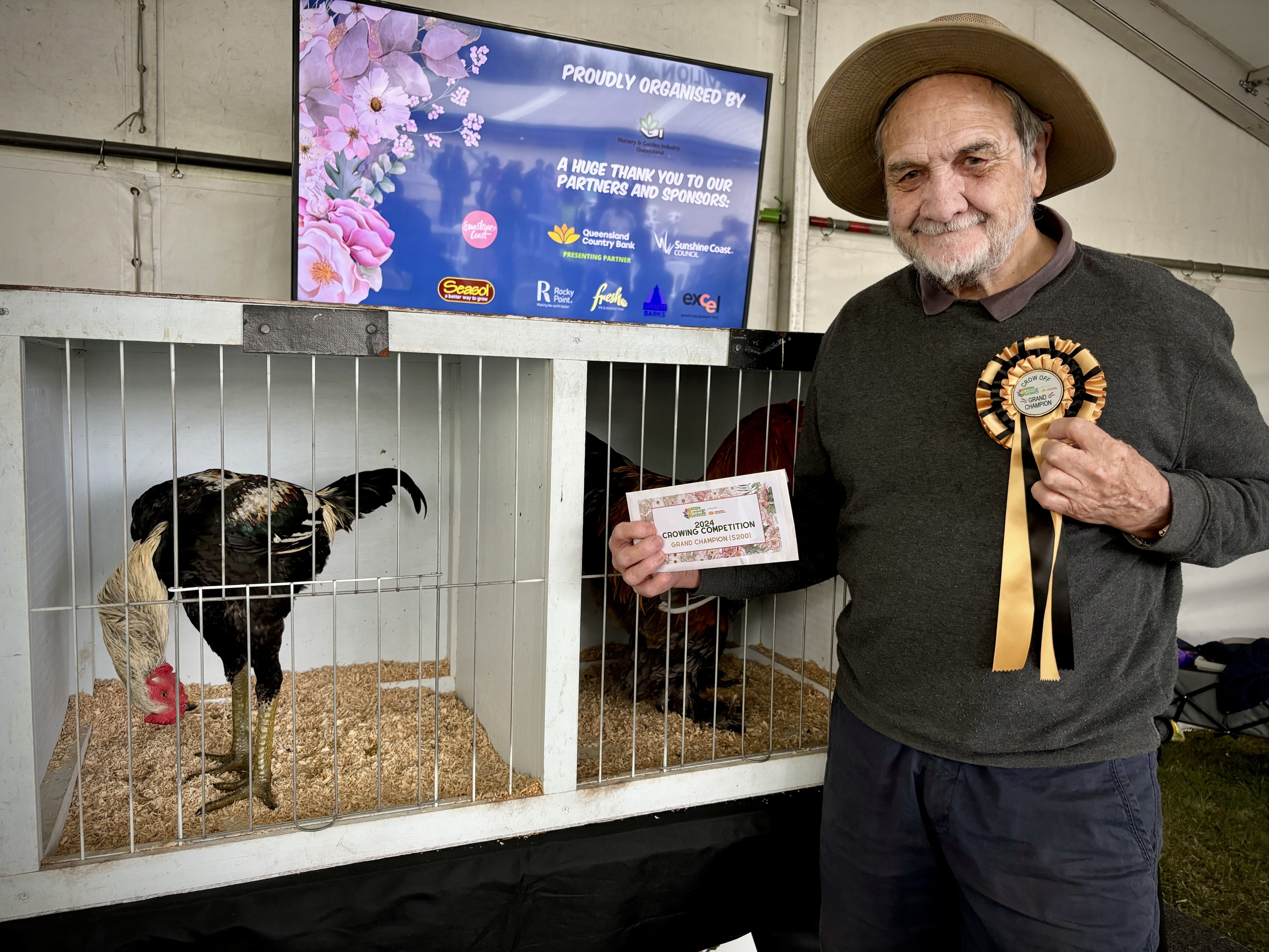 Rooster crowing competition draws crowd at Queensland Garden Expo in ...