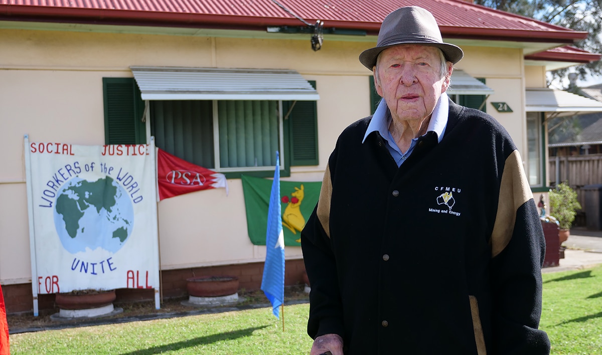 Illawarra unionist Fred Moore, 97, honoured for dedication to workers ...