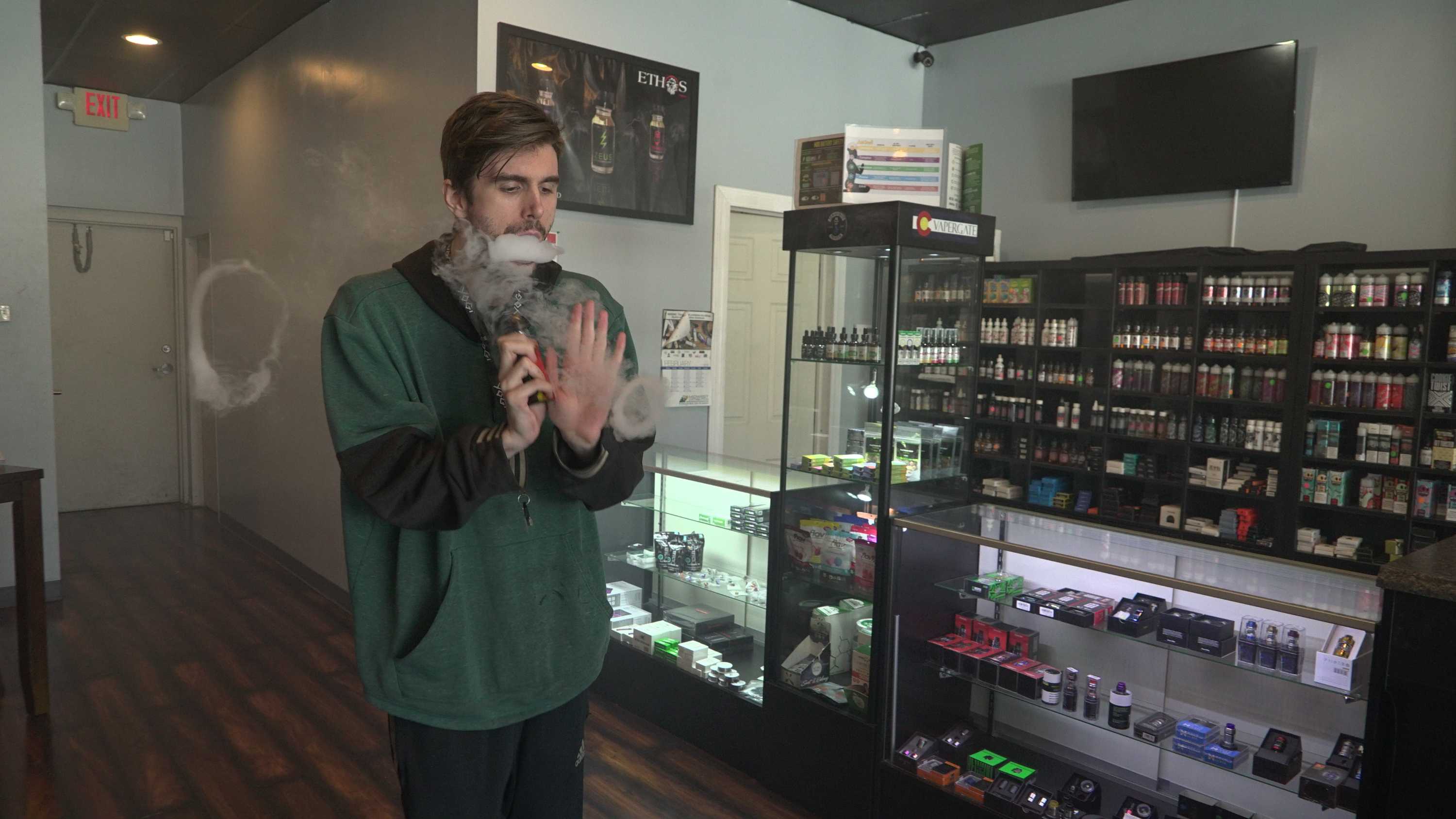 US vaping deaths are on the rise. Here's how one teen narrowly survived ...