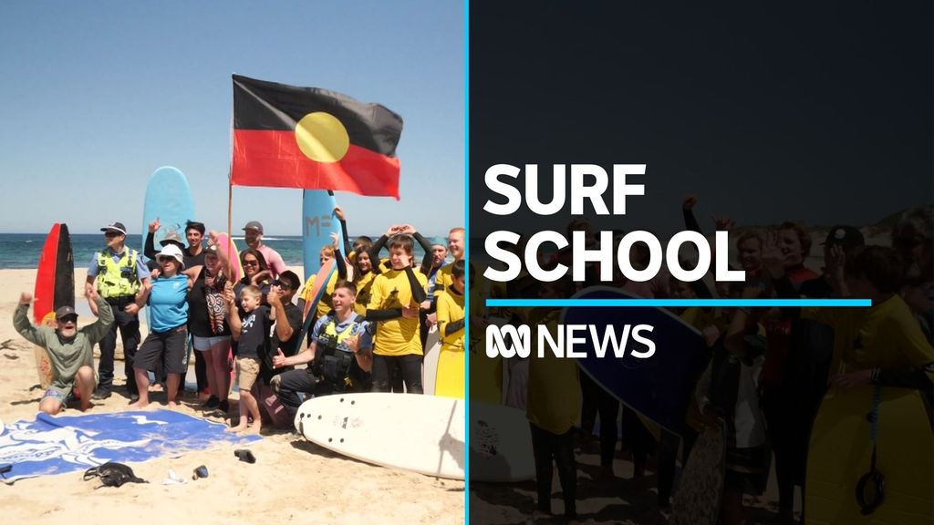 School program combines surfing and Indigenous culture - ABC News