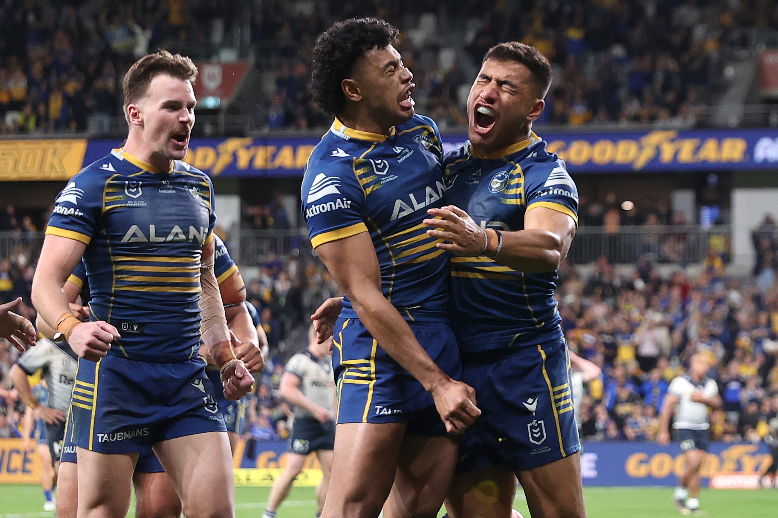 Parramatta lock up top four spot with 22-14 win over Melbourne - ABC News