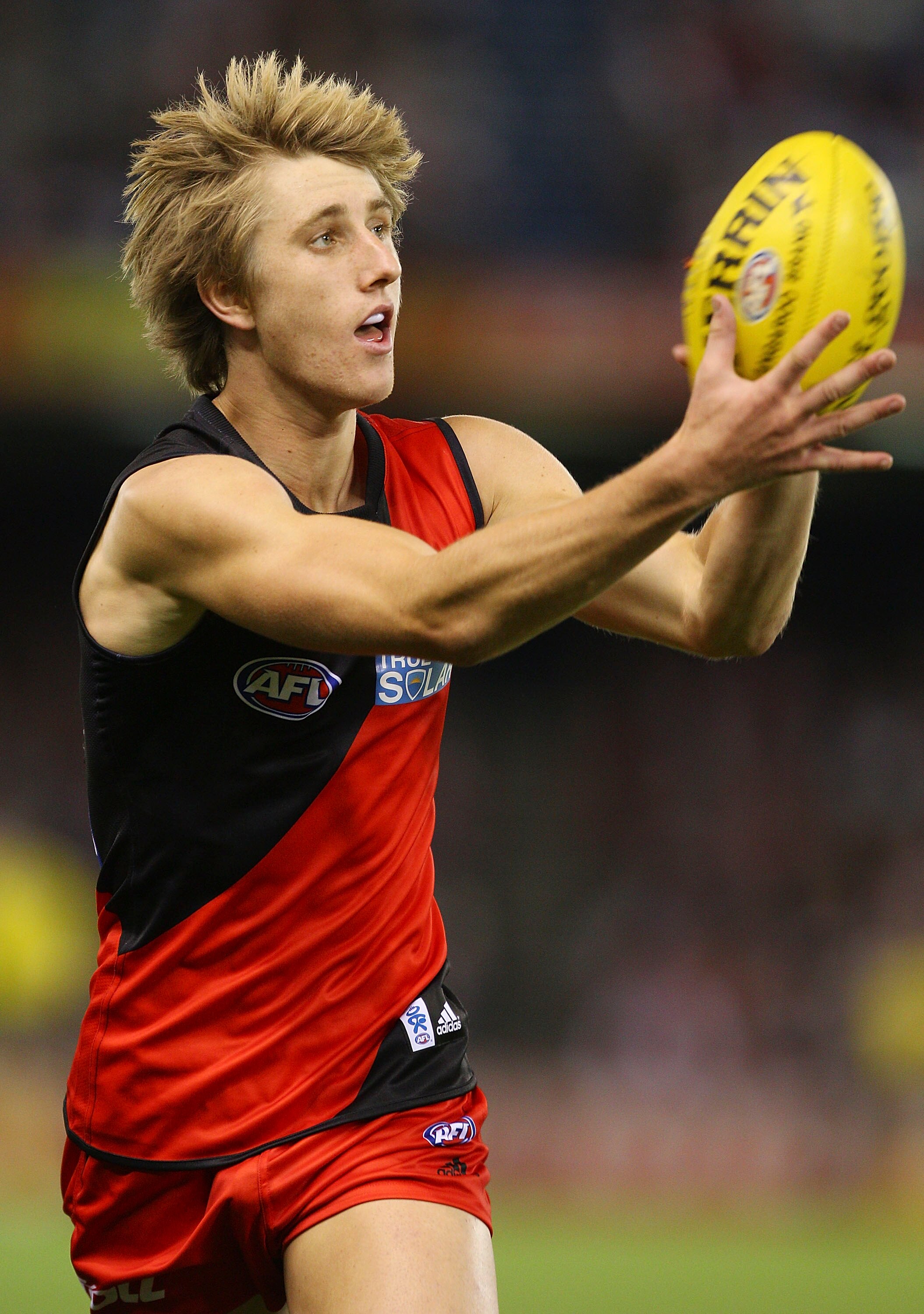 Heppell re-enlists with Bombers - ABC News