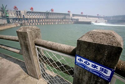 Three Gorges Dam wall completed - ABC News