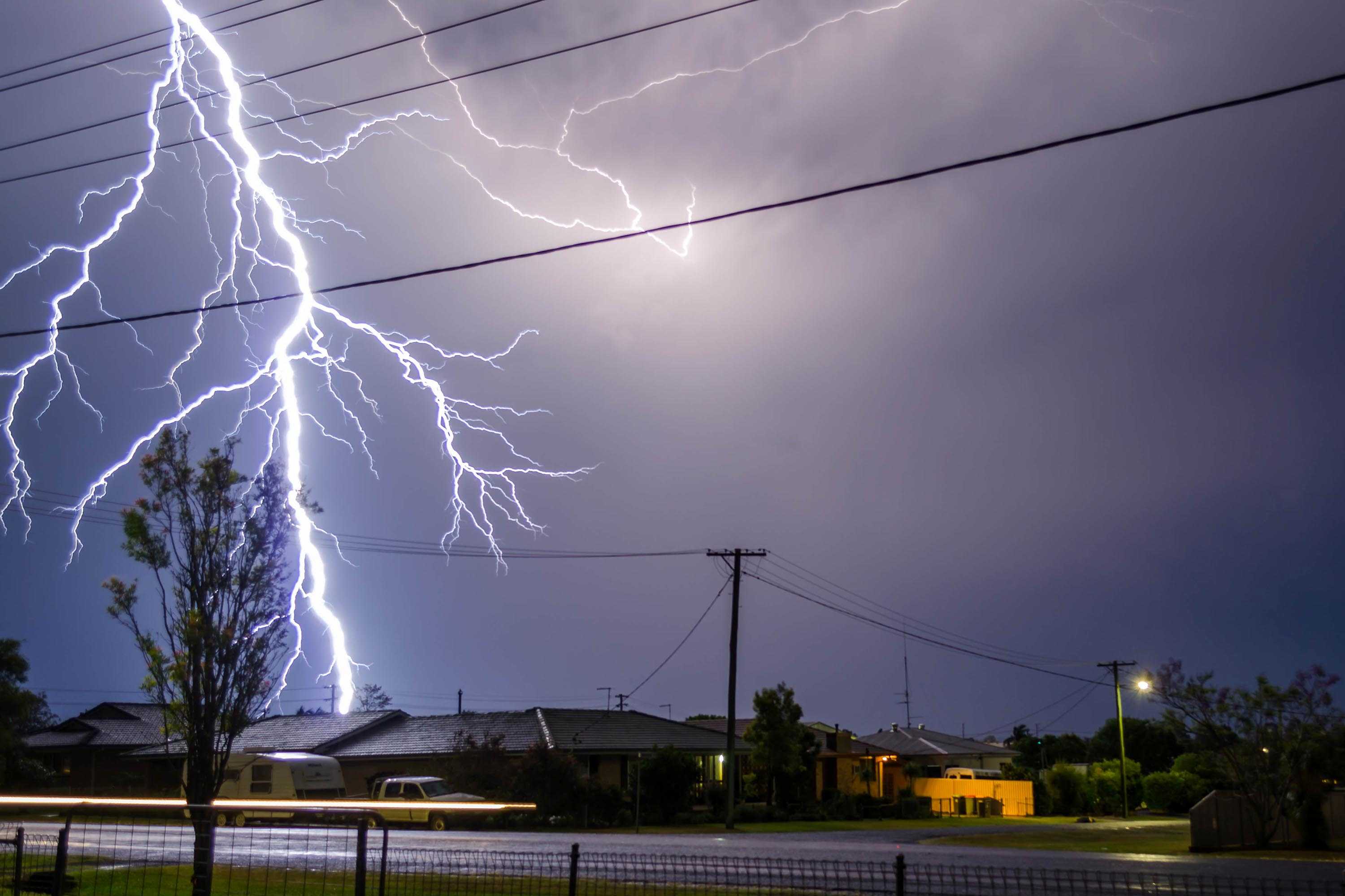 High risk of dry lightning this bushfire season amid El Niño weather ...