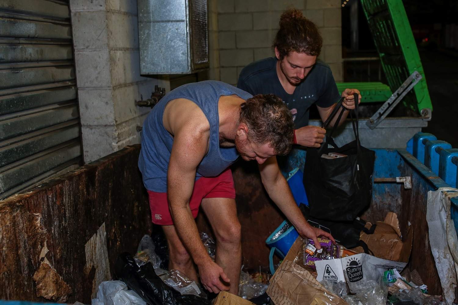 Dumpster diving in full swing as cost of living pinches Queenslanders ...