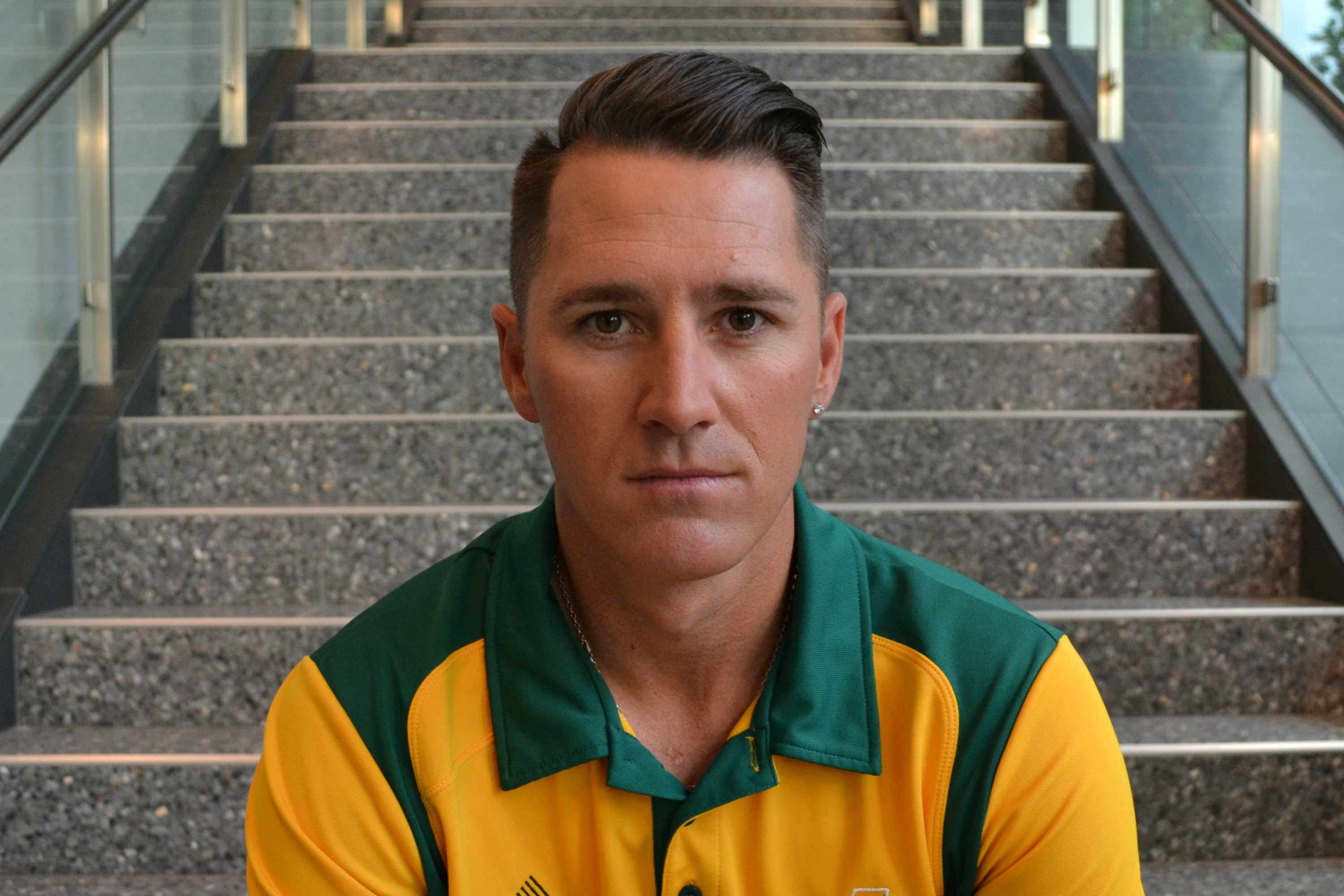 Barrie Lester is here to change your mind about lawn bowls - ABC News