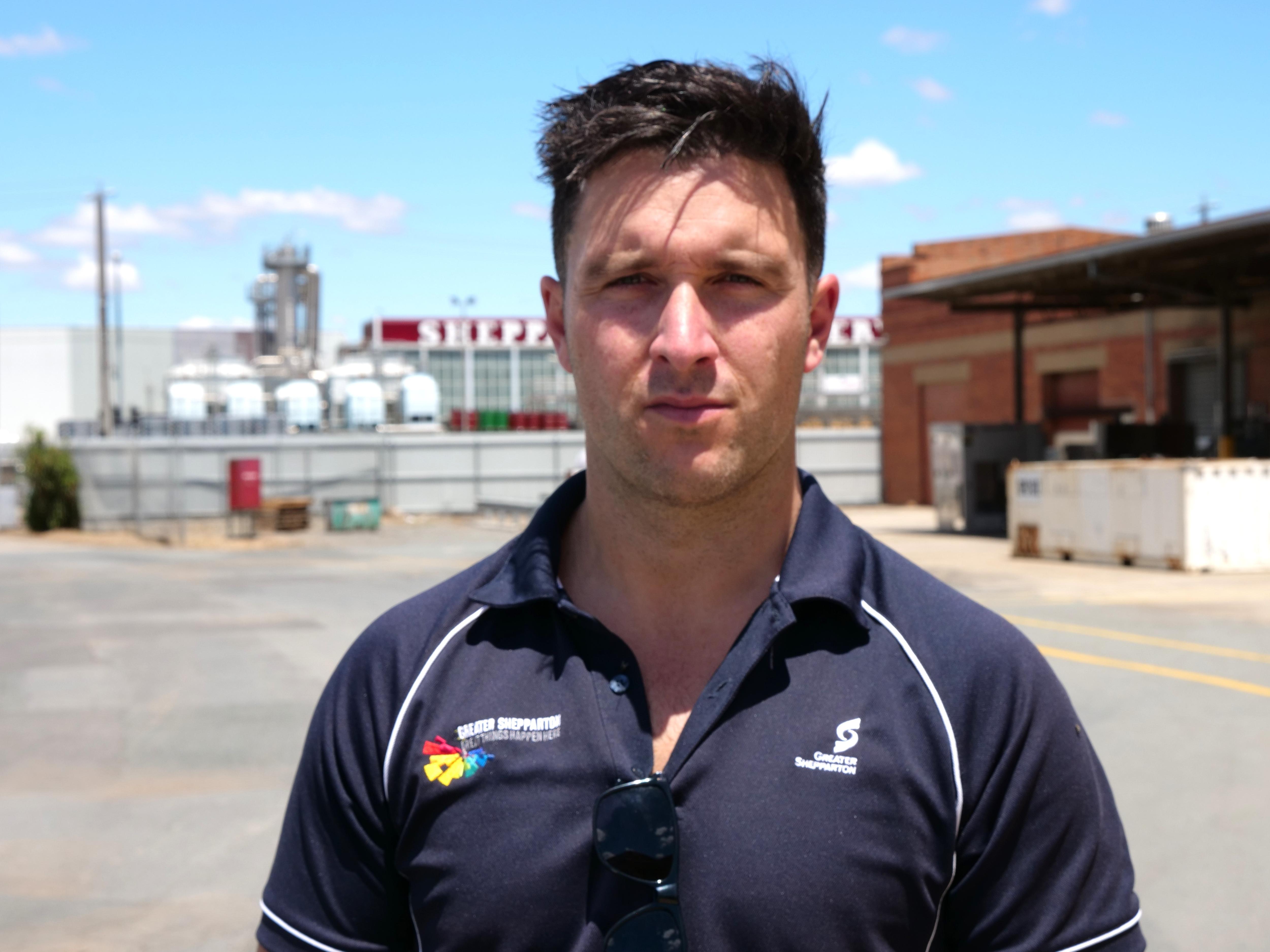 Farmers, industry representatives and Shepparton locals protest MDBP ...